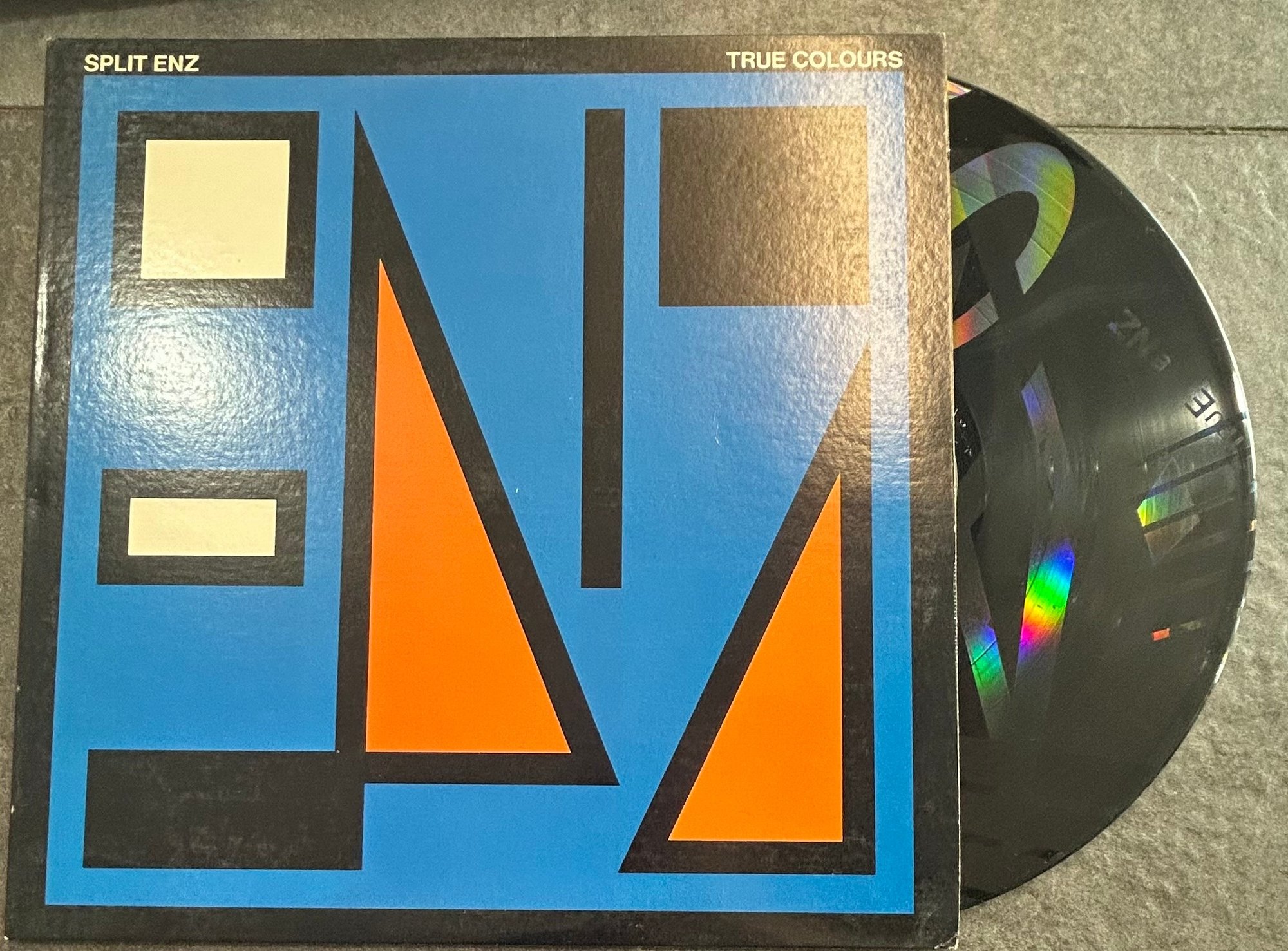 1980 Split Enz True Colors Etched Vinyl #2181293 | Auctionninja.com