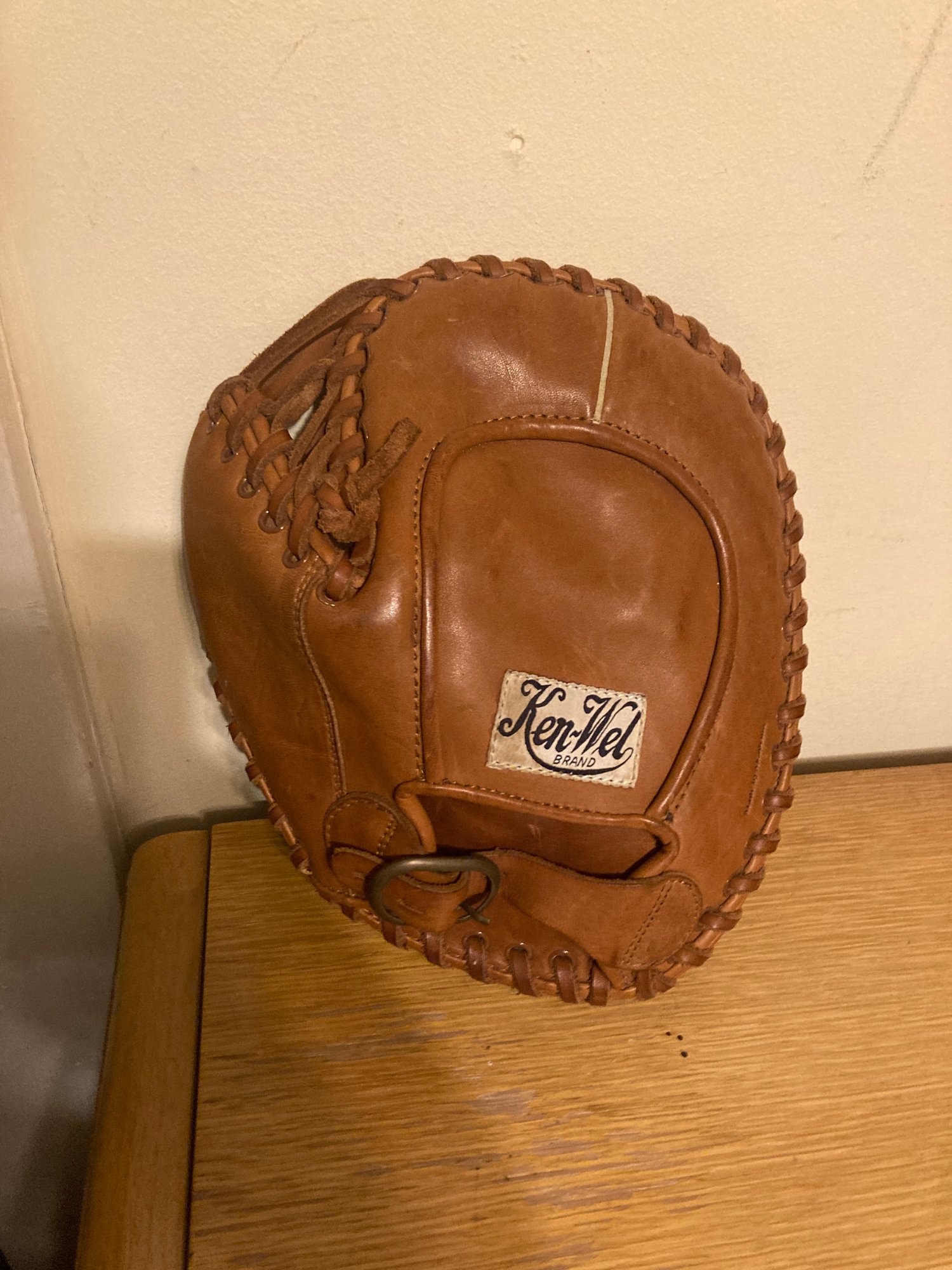Vintage Ken Wel Lou Gehrig Model Baseball Glove #10720 | Auctionninja.com