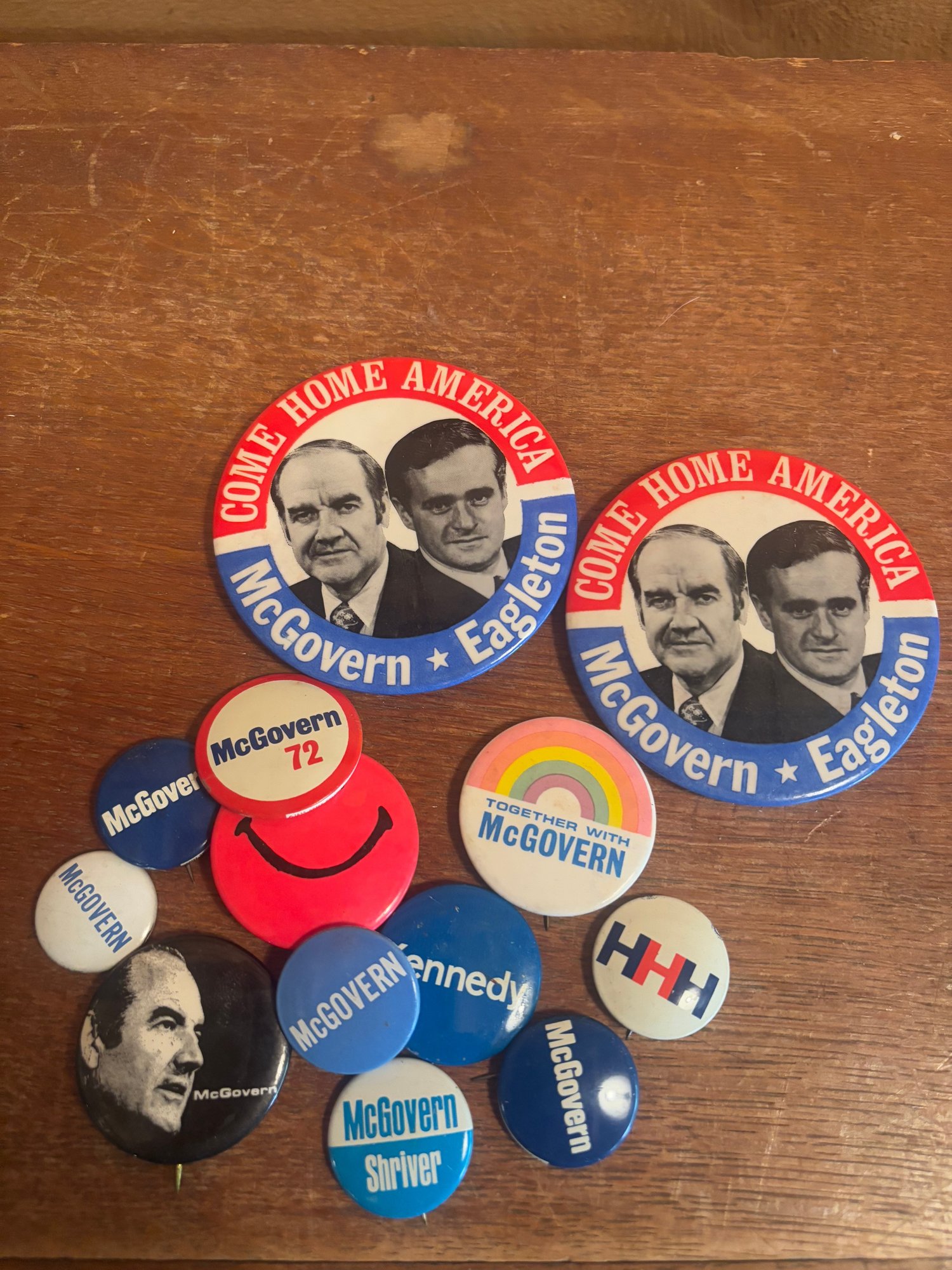 1972 Political Pins #2193053 | Auctionninja.com