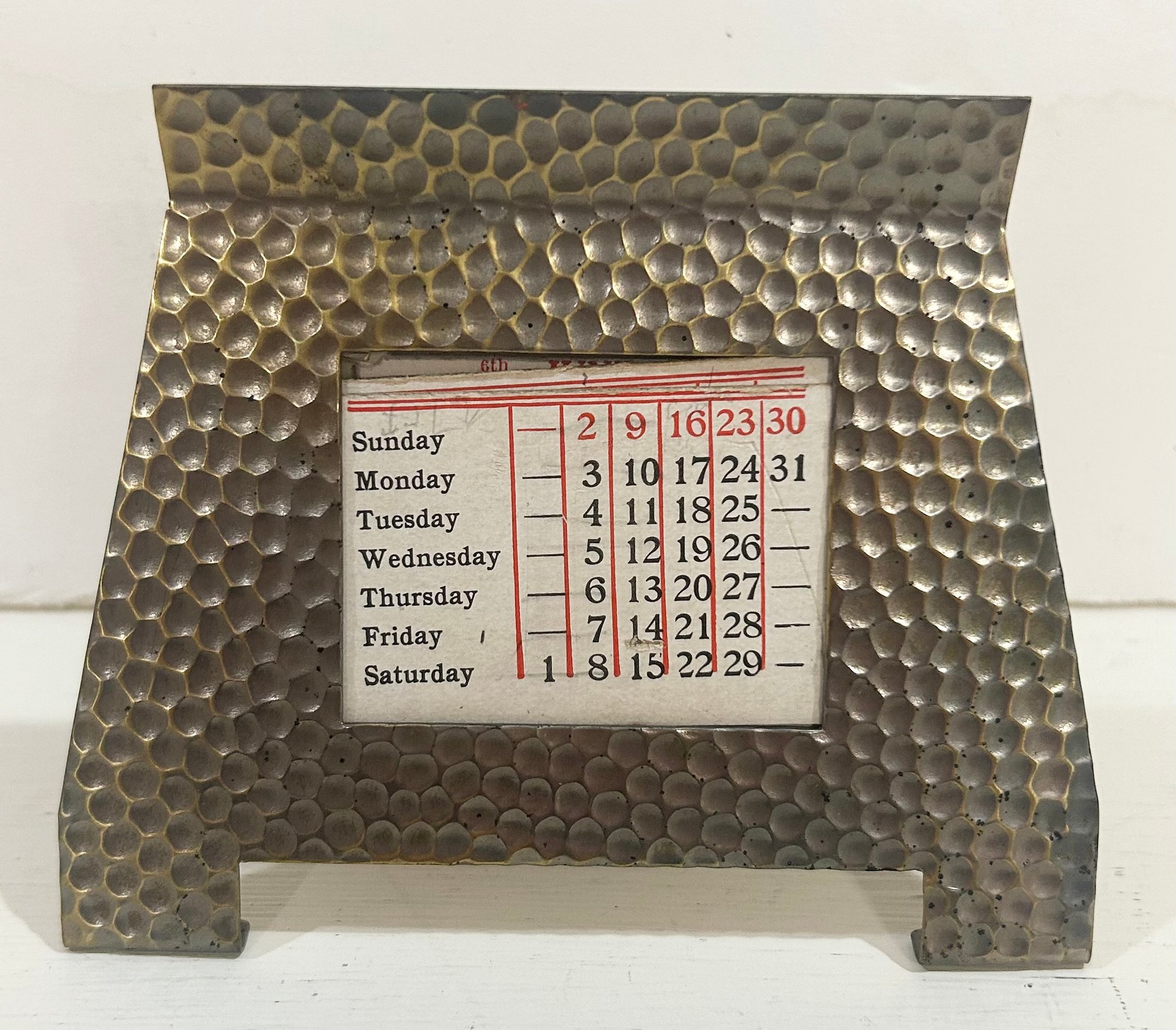 Vintage Farberware Brooklyn Hammered Metal Desk Calendar #3676 ...