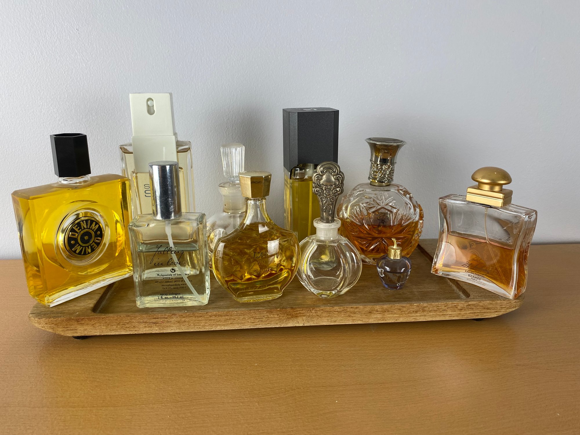 Fragrance Collection #9837 | Auctionninja.com