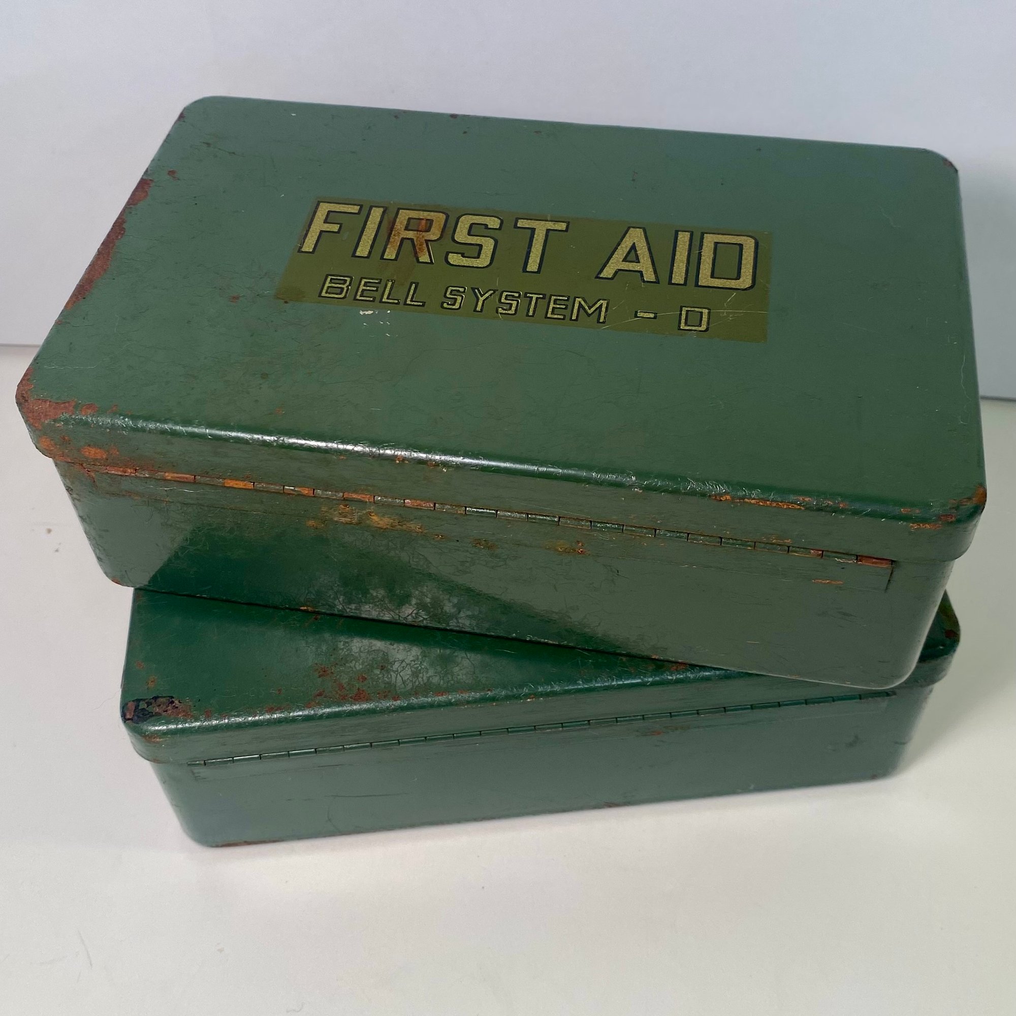 Vintage Army First Aid Boxes #4396 | Auctionninja.com