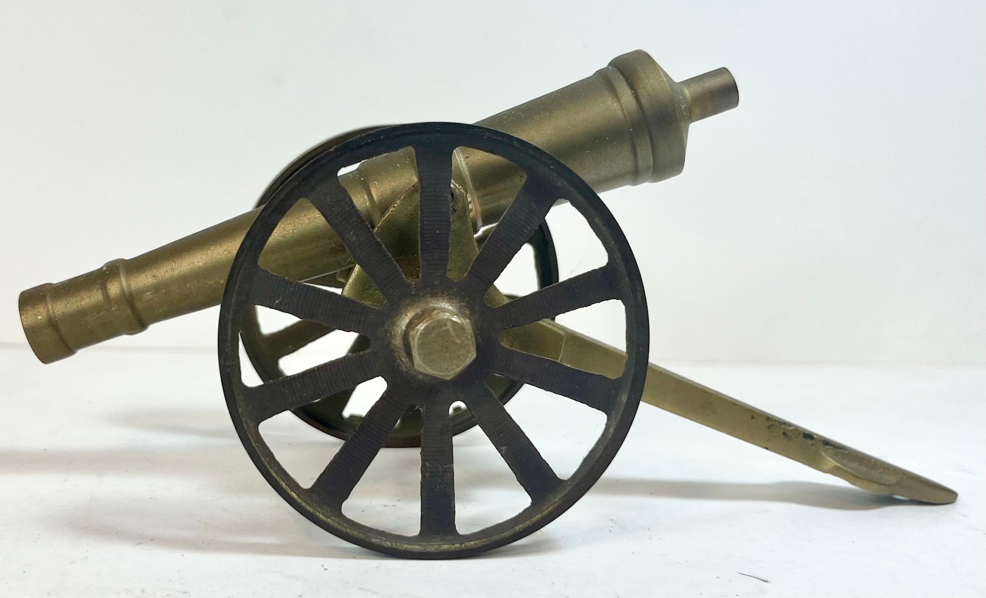 Vintage Solid Brass Mini Cannon With Wheels #2147868 | Auctionninja.com