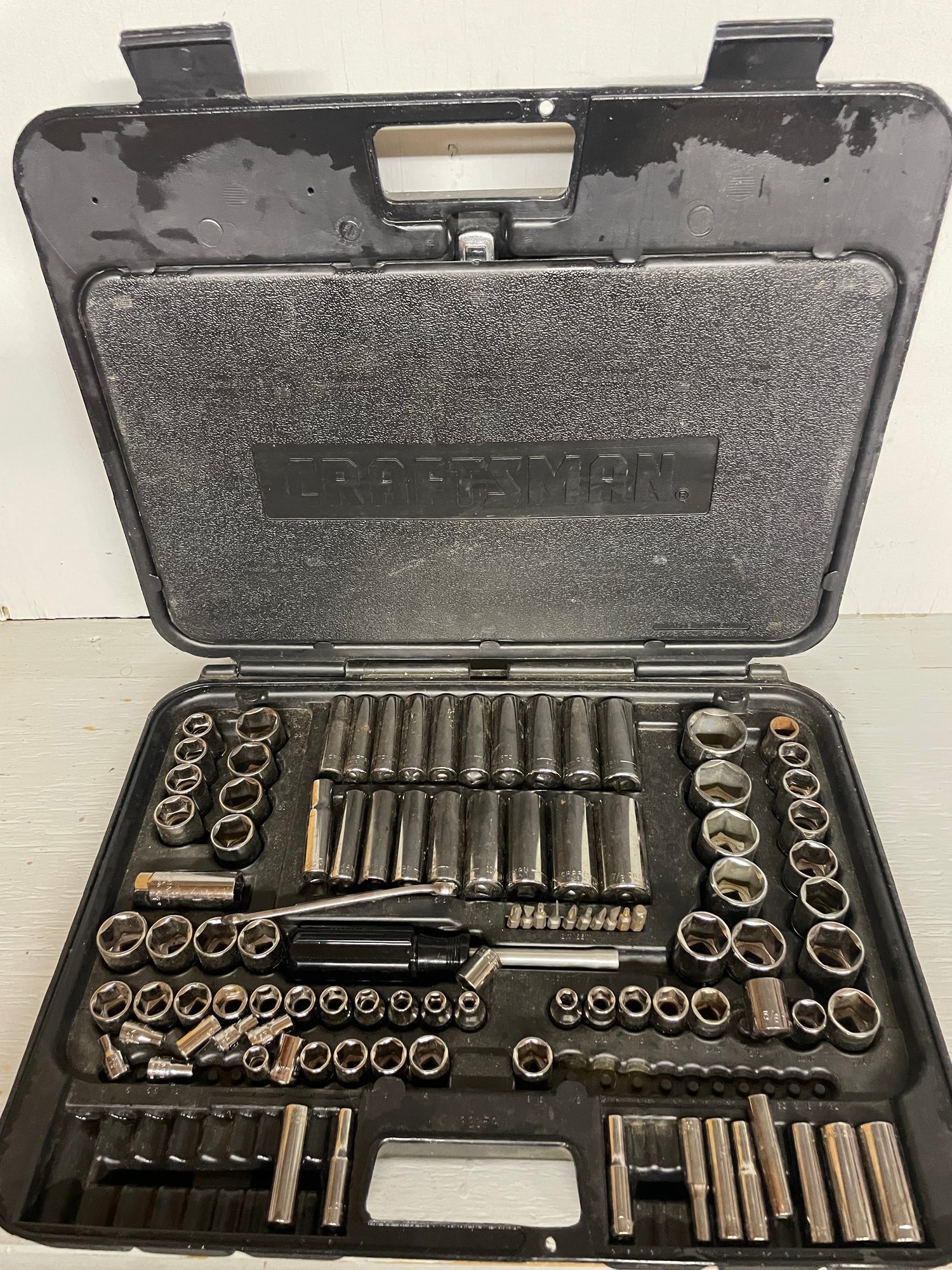 Large Craftsman Socket Wrench Set With Storage Box #23501 ...
