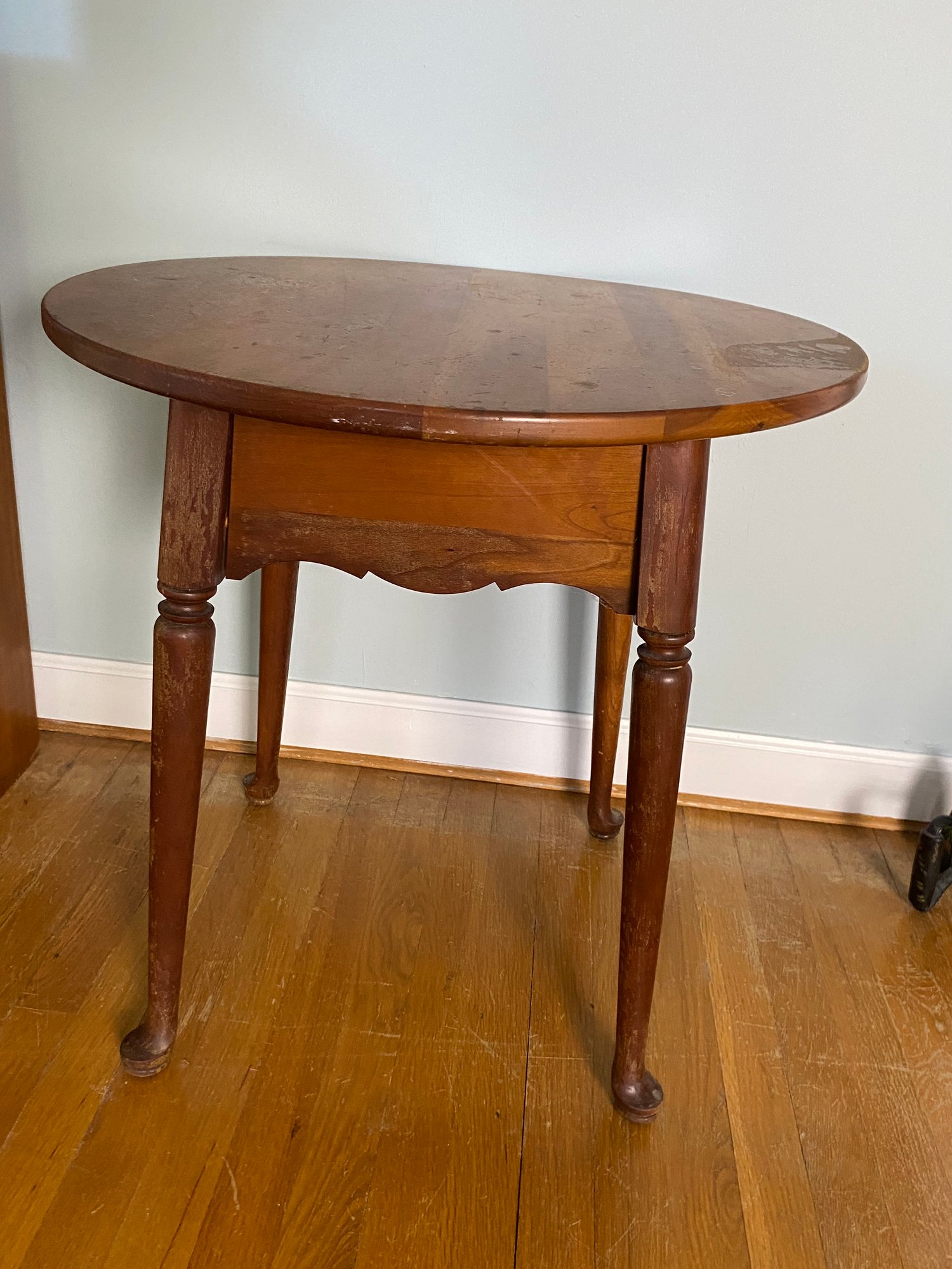Wooden Side Table #9874 | Auctionninja.com