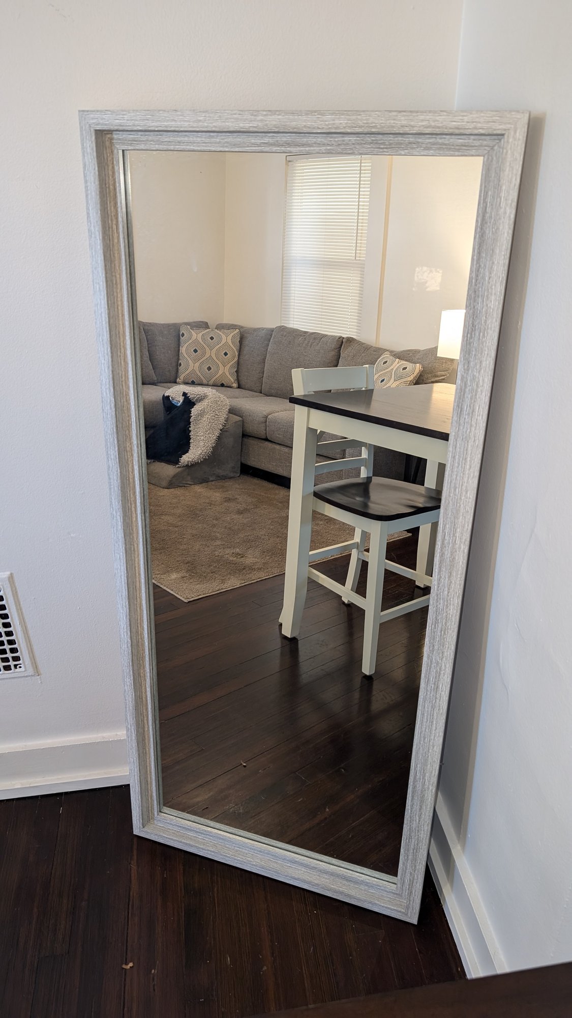 5-foot Stand Up Mirror #28972 | Auctionninja.com