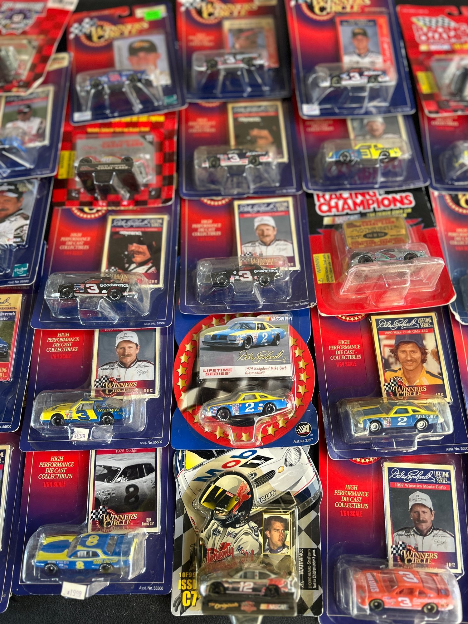 25 Brand New Nascar Matchbox Cars #2028734 | Auctionninja.com