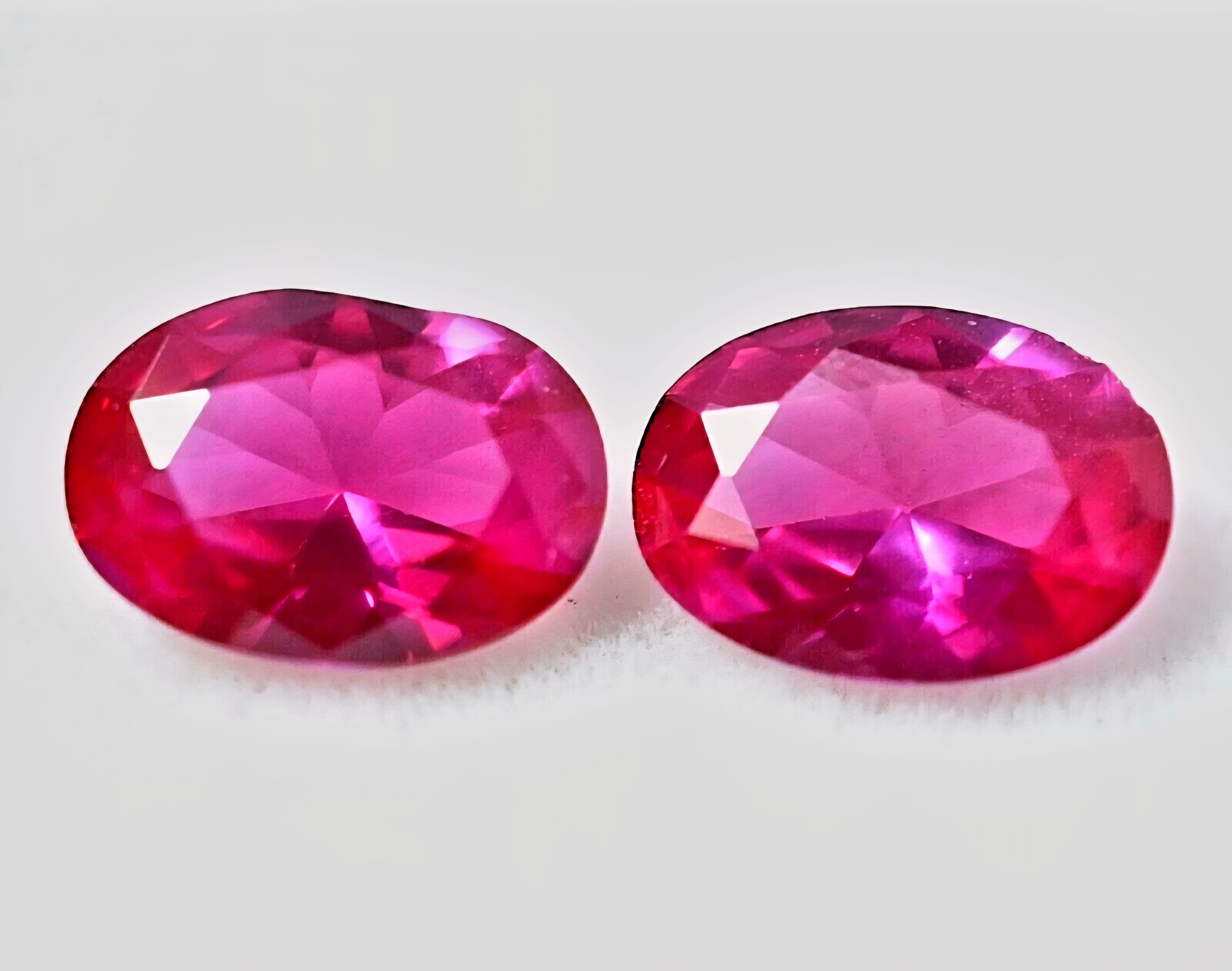 1.40 Red Ruby Matched Pair #2245563 | Auctionninja.com