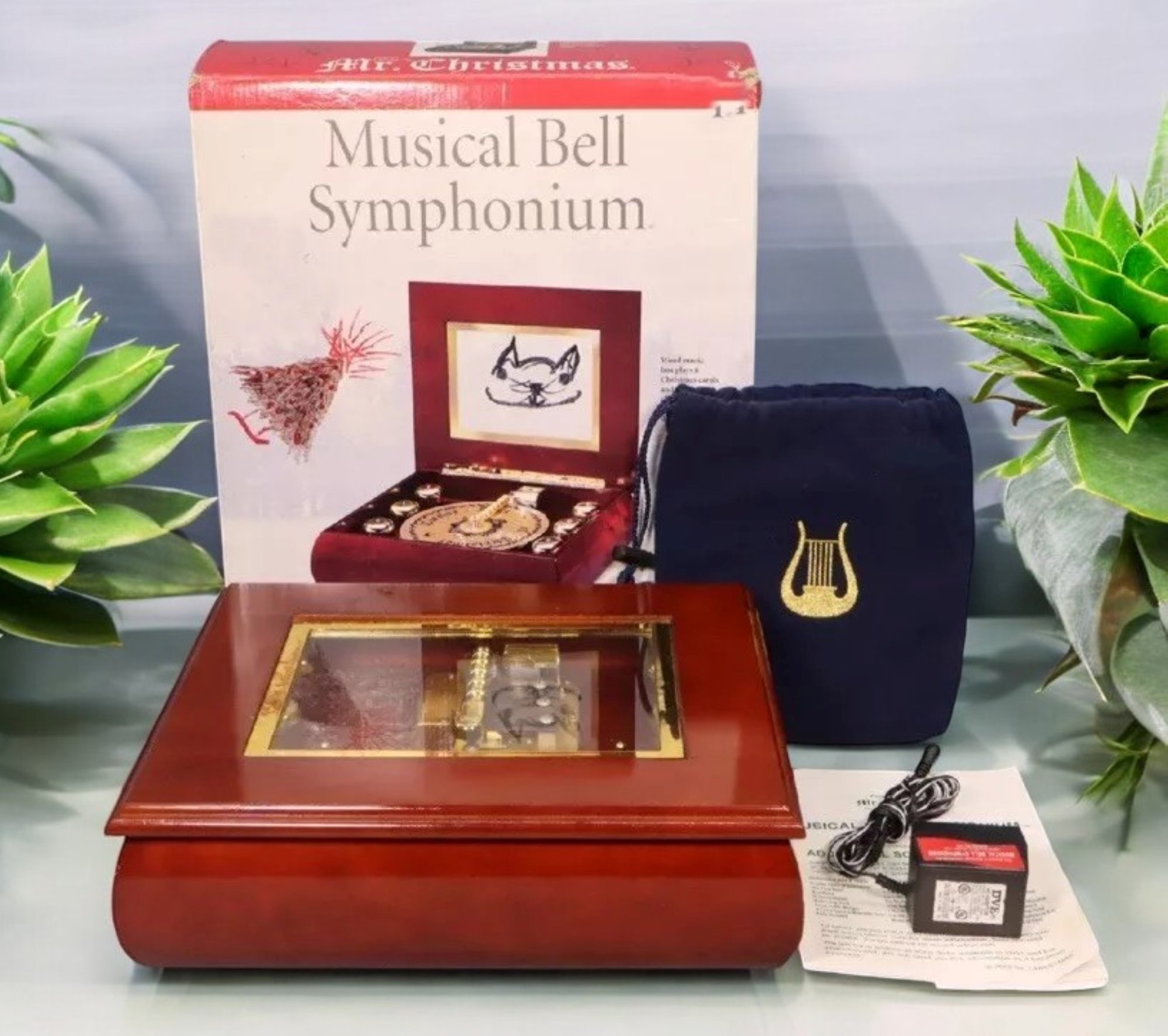 Never Used Mr Christmas Musical Bell Symphonium Music Box With 15 Discs ...