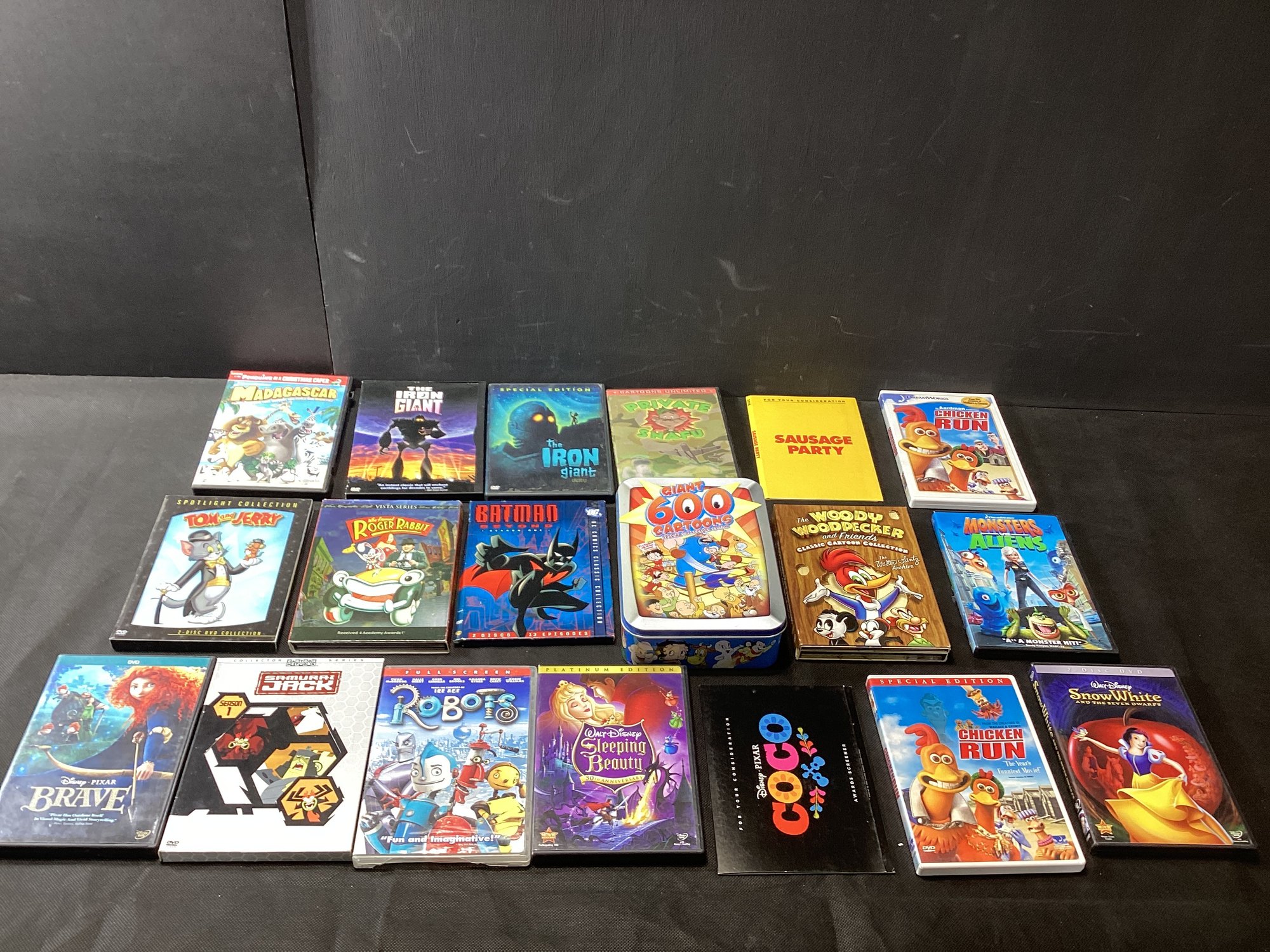 30 Plus DVDs All In Great Shape #8473 | Auctionninja.com