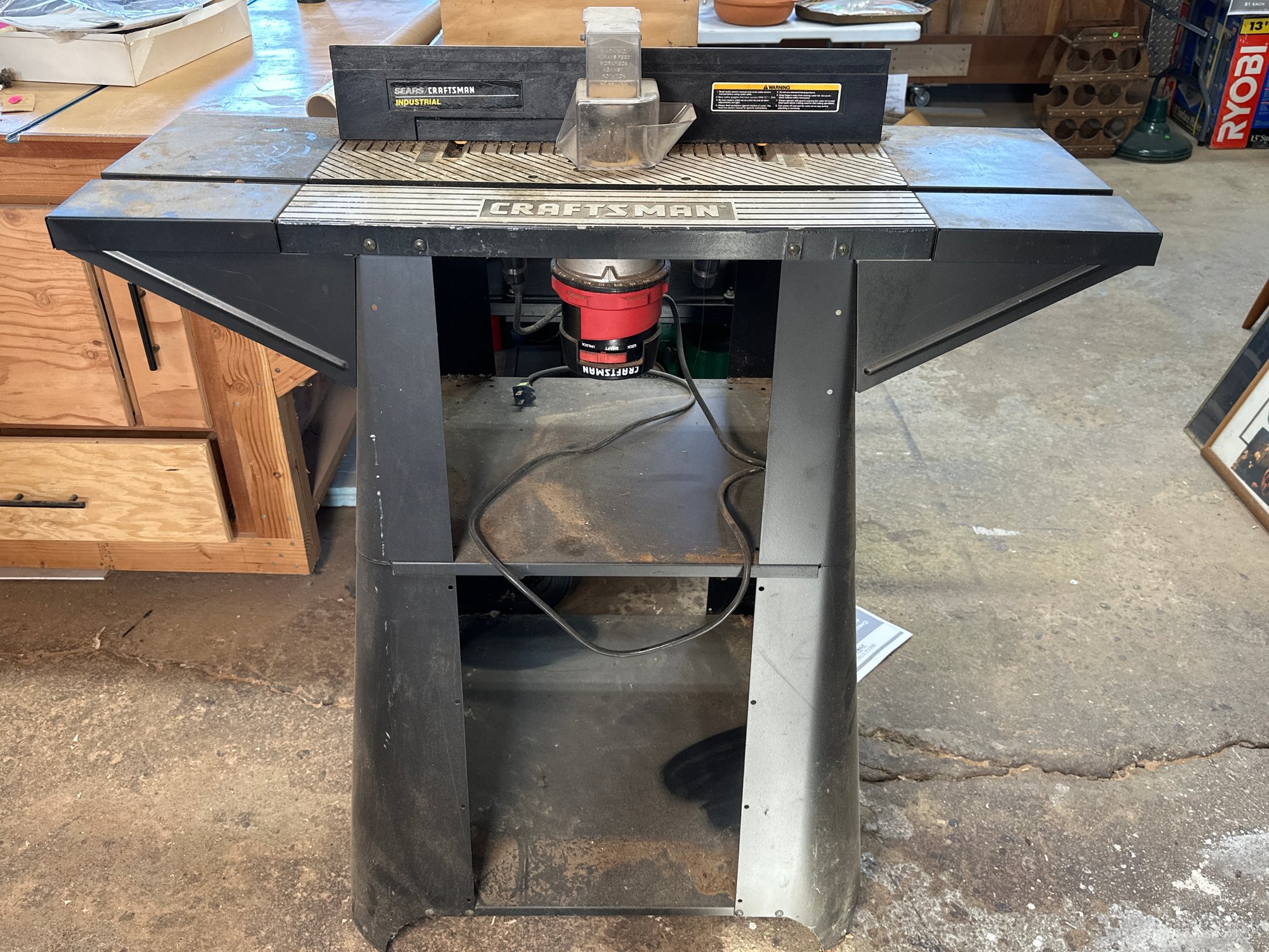 Craftsman Router Table With Router #2031817 | Auctionninja.com