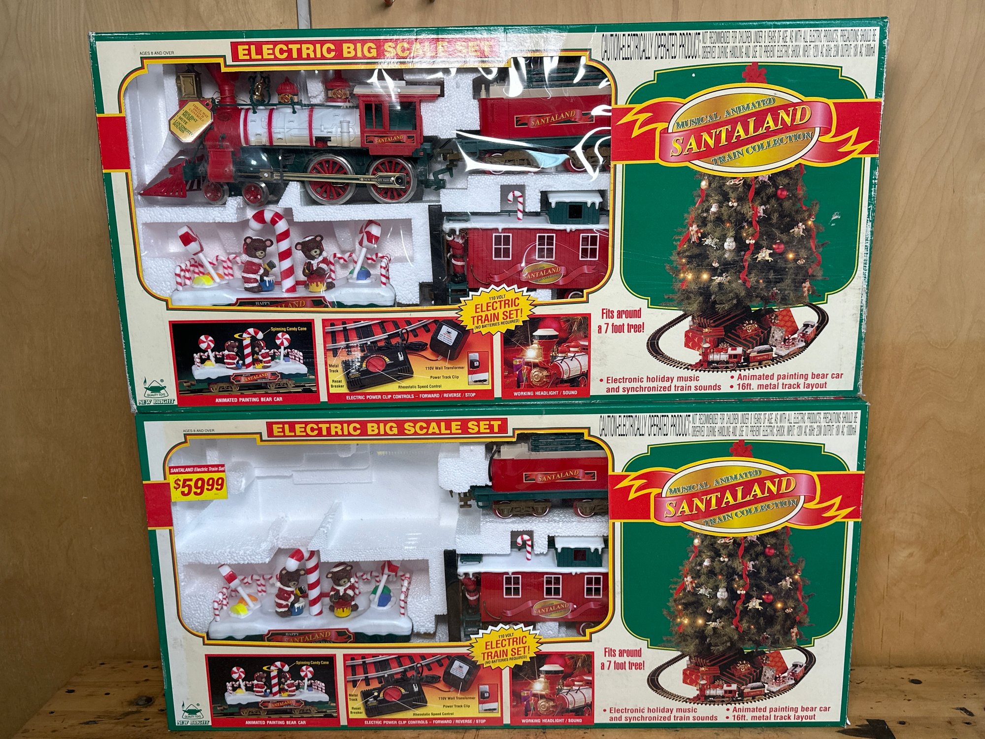 Music Animated Santaland Train Collection Sets #2032096 | Auctionninja.com