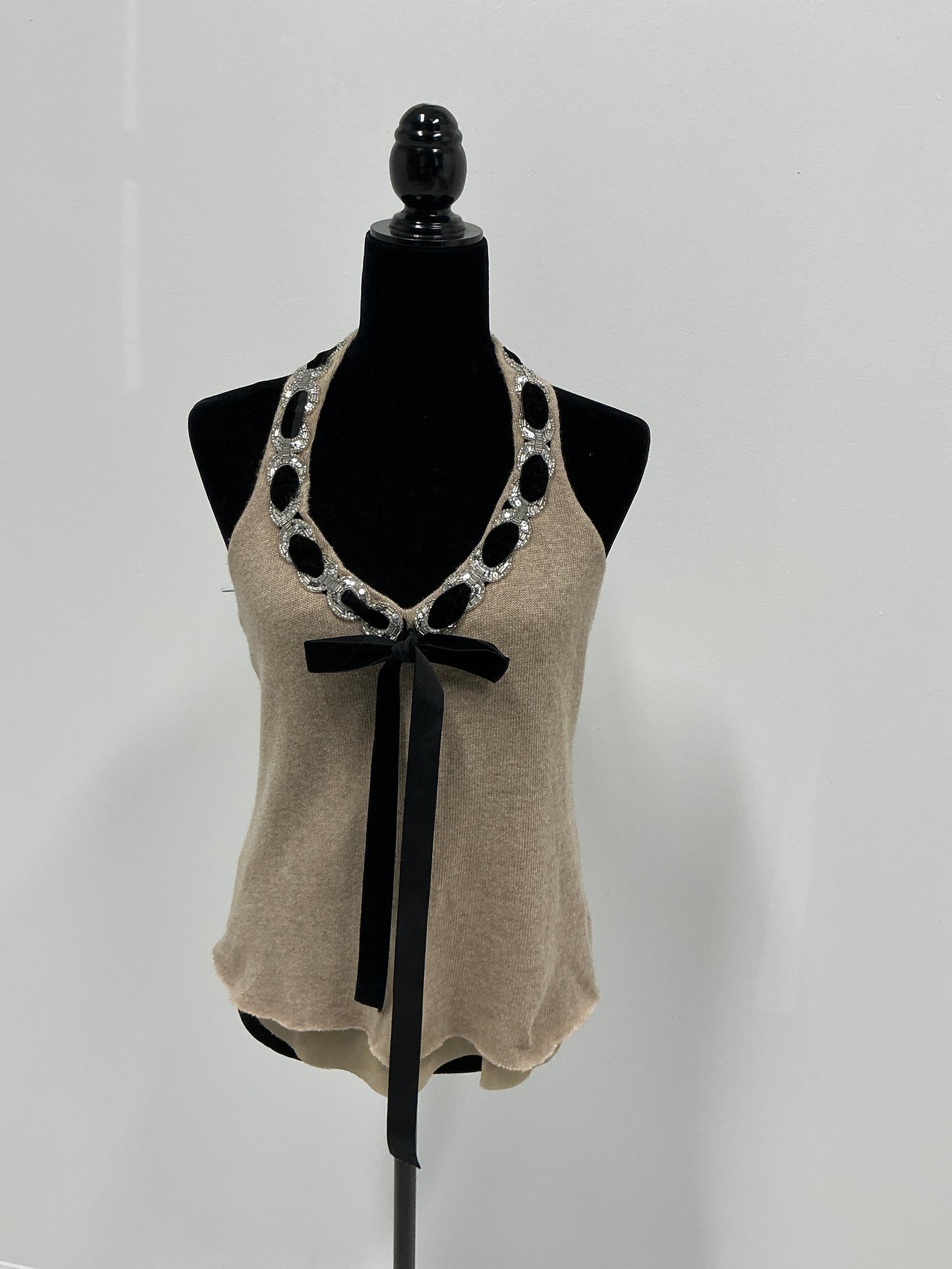 Ruth Cashmere Halter Sweater Top #2135018 | Auctionninja.com