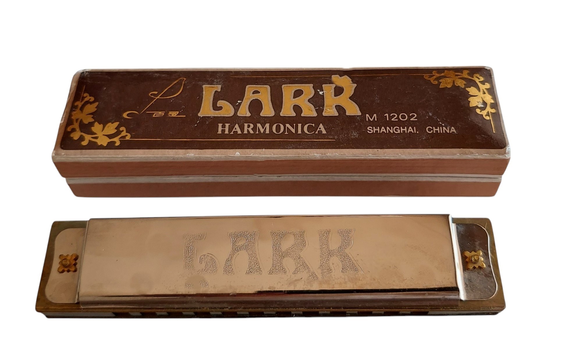 Vintage LARK Harmonica M 1202 In Original Box #2034922 | Auctionninja.com
