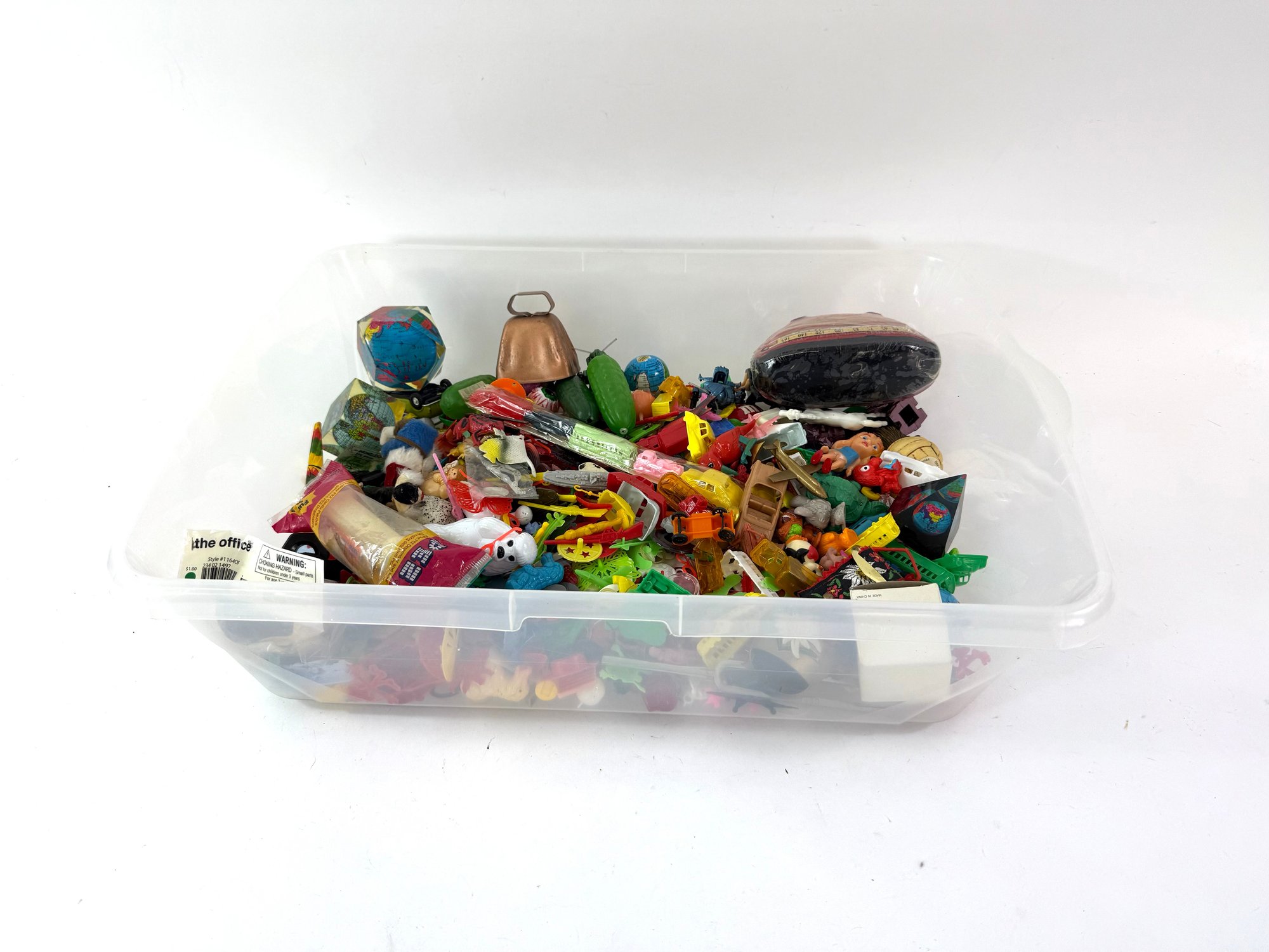 Huge Group Of Vintage Small Toys And Knickknacks #4704 | Auctionninja.com