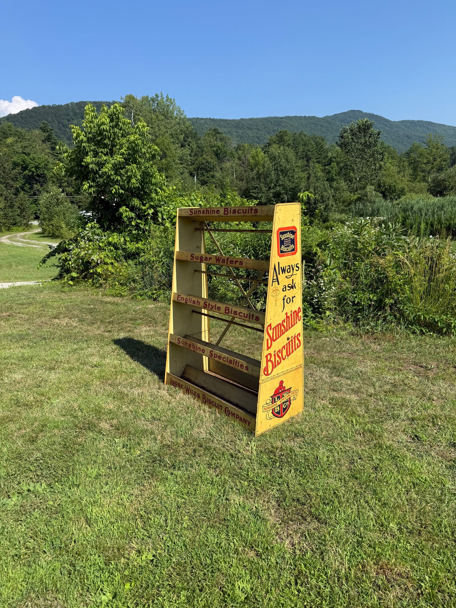 Large Sunshine Biscuit Display Rack. #3348 | Auctionninja.com