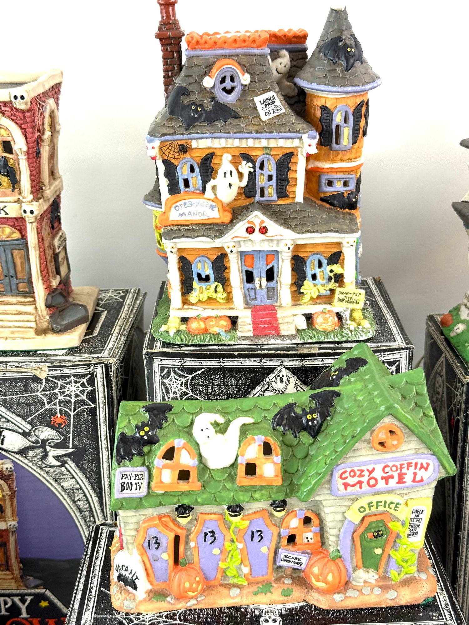 Group Of Vintage Light Up Creepy Hollow Halloween Collectibles #4508 ...