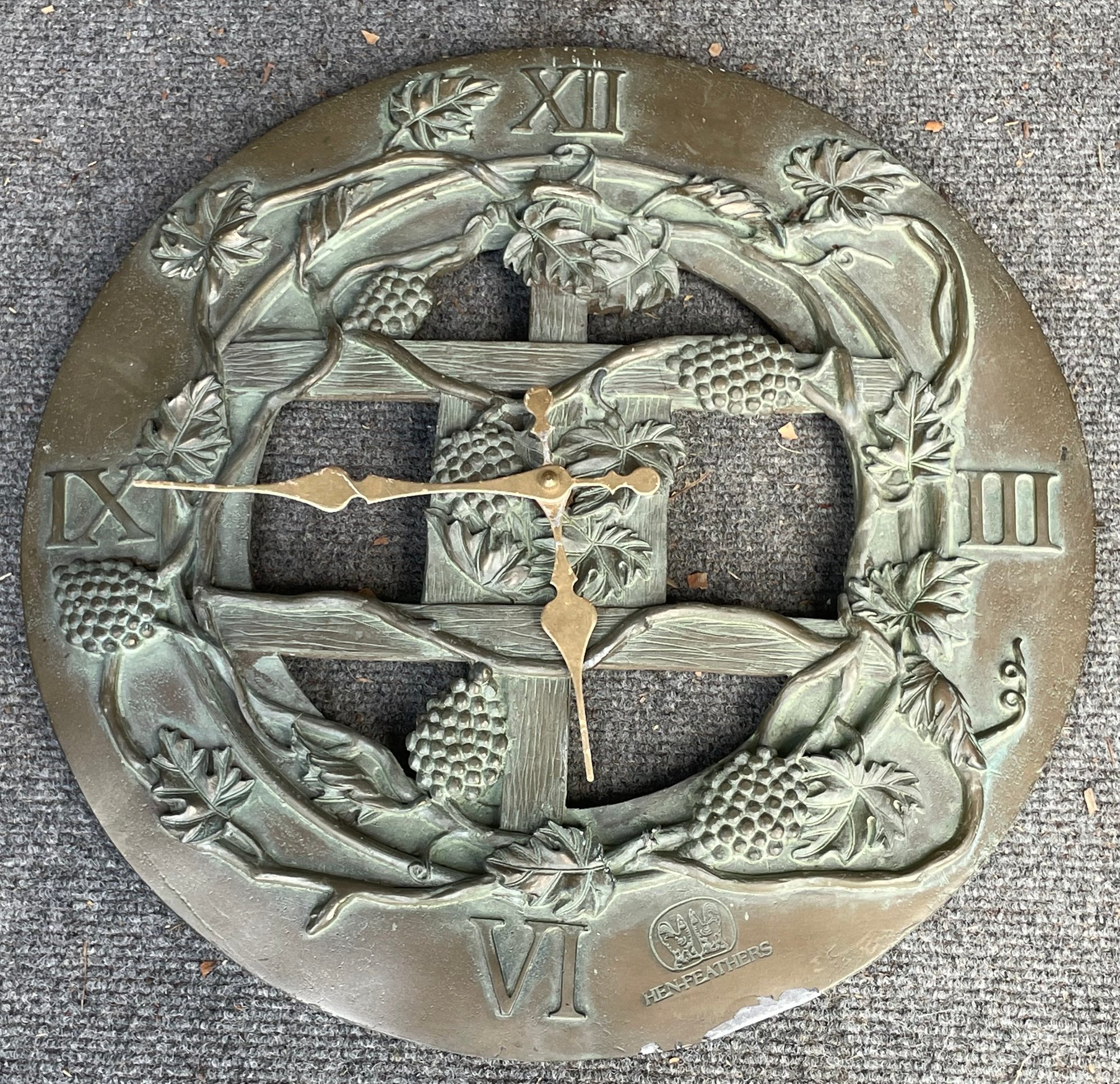 Metal Hen-feathers Clock #5994 | Auctionninja.com