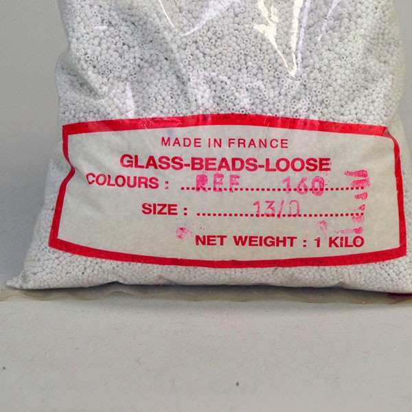 13/0 White Seed Beads 1 Kilo (Made In France) #1186 | Auctionninja.com