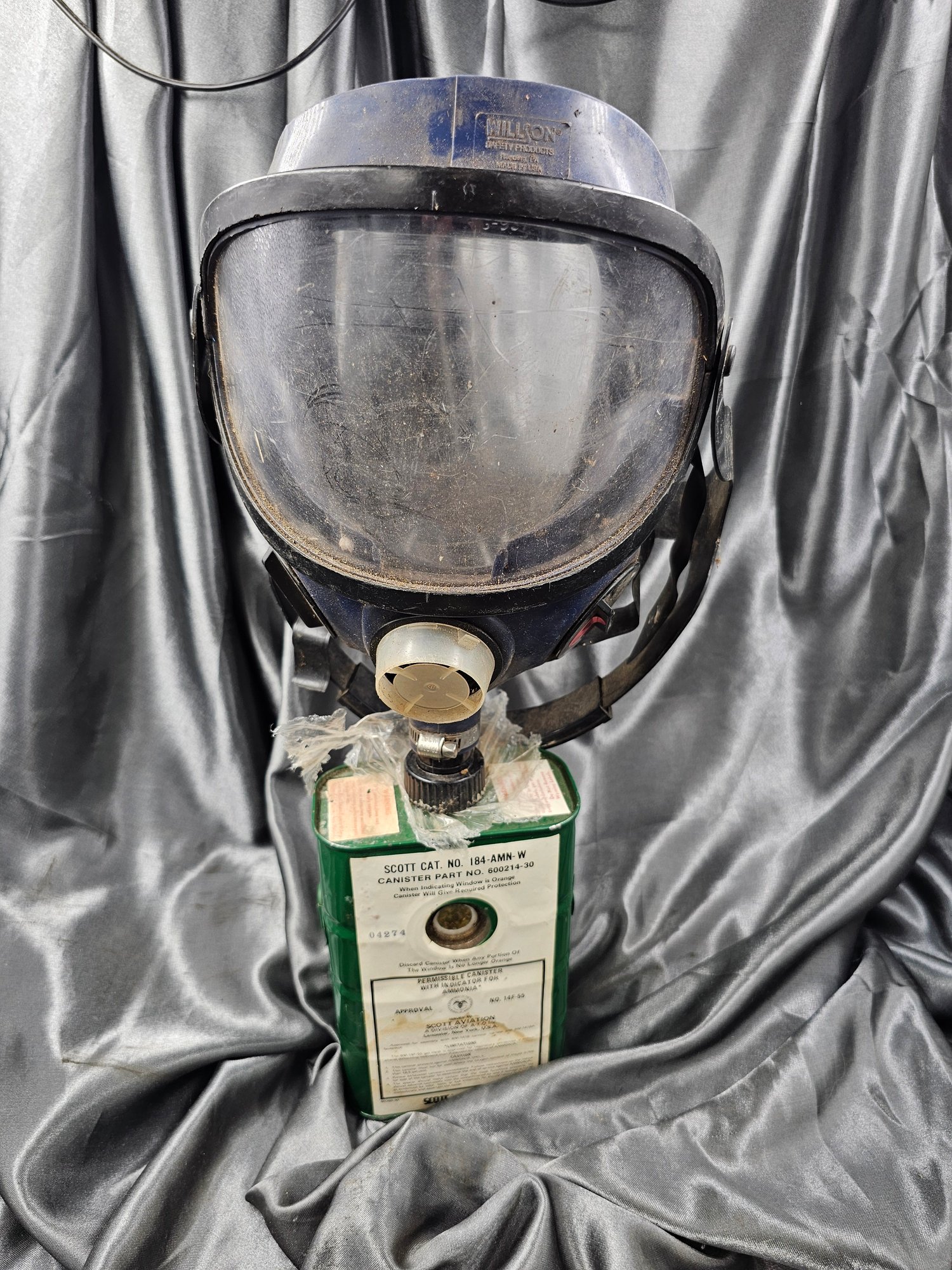 CIVILIAN AVIATION INDUSTRY GAS MASK #1816 | Auctionninja.com