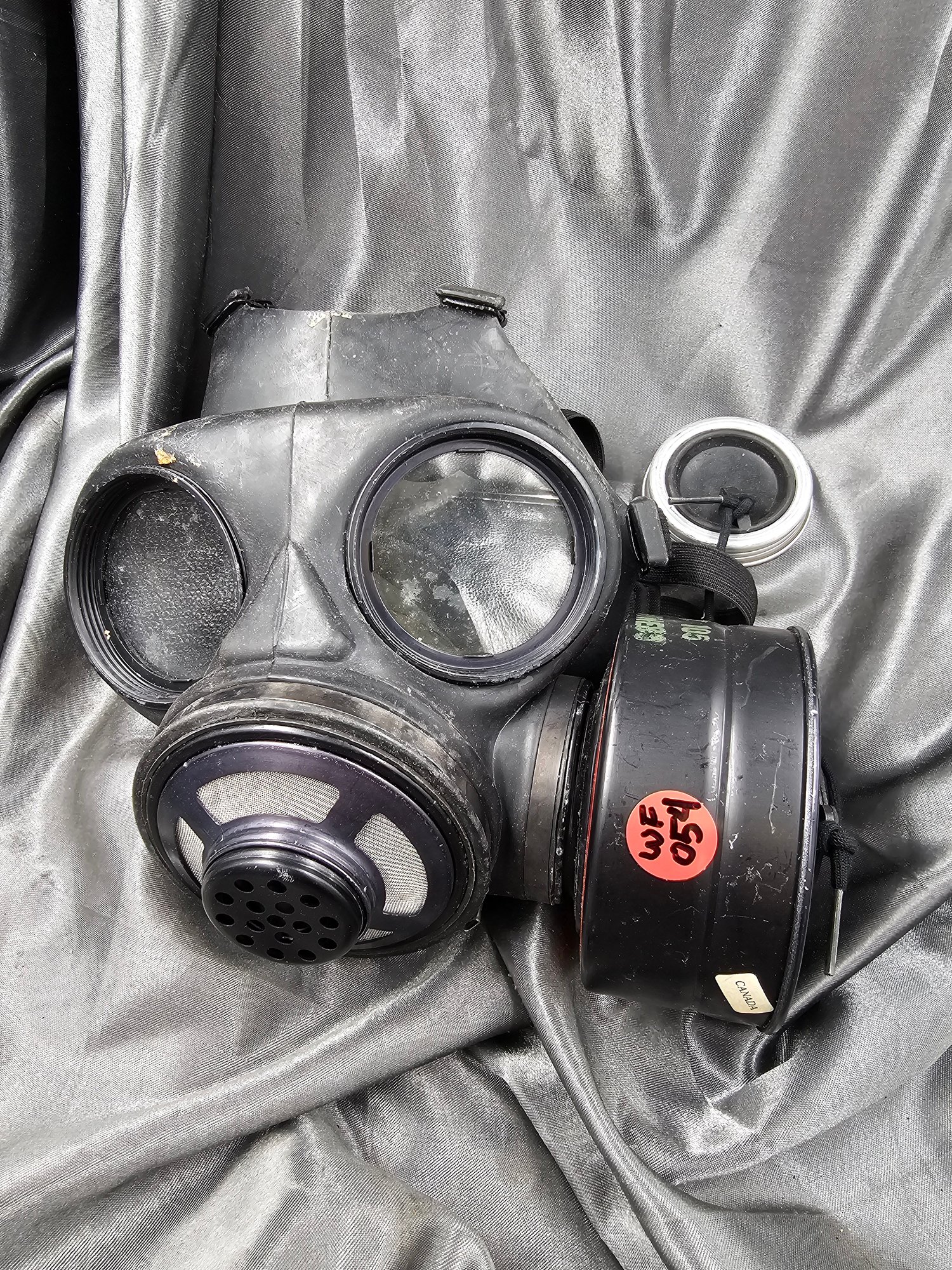 Canadian Forces M69 Gas Mask #1835 | Auctionninja.com