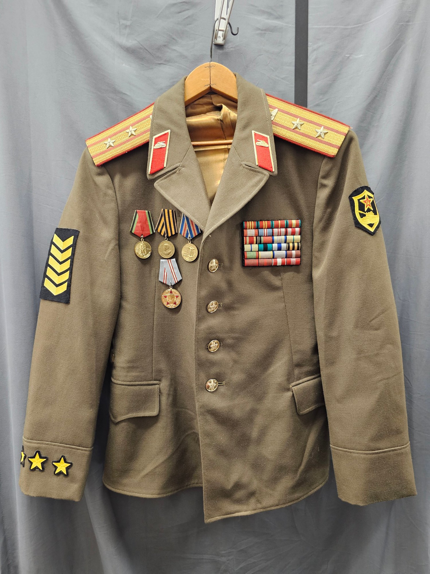 COLD WAR ERA SOVIET TANKER UNIFORM #1871 | Auctionninja.com