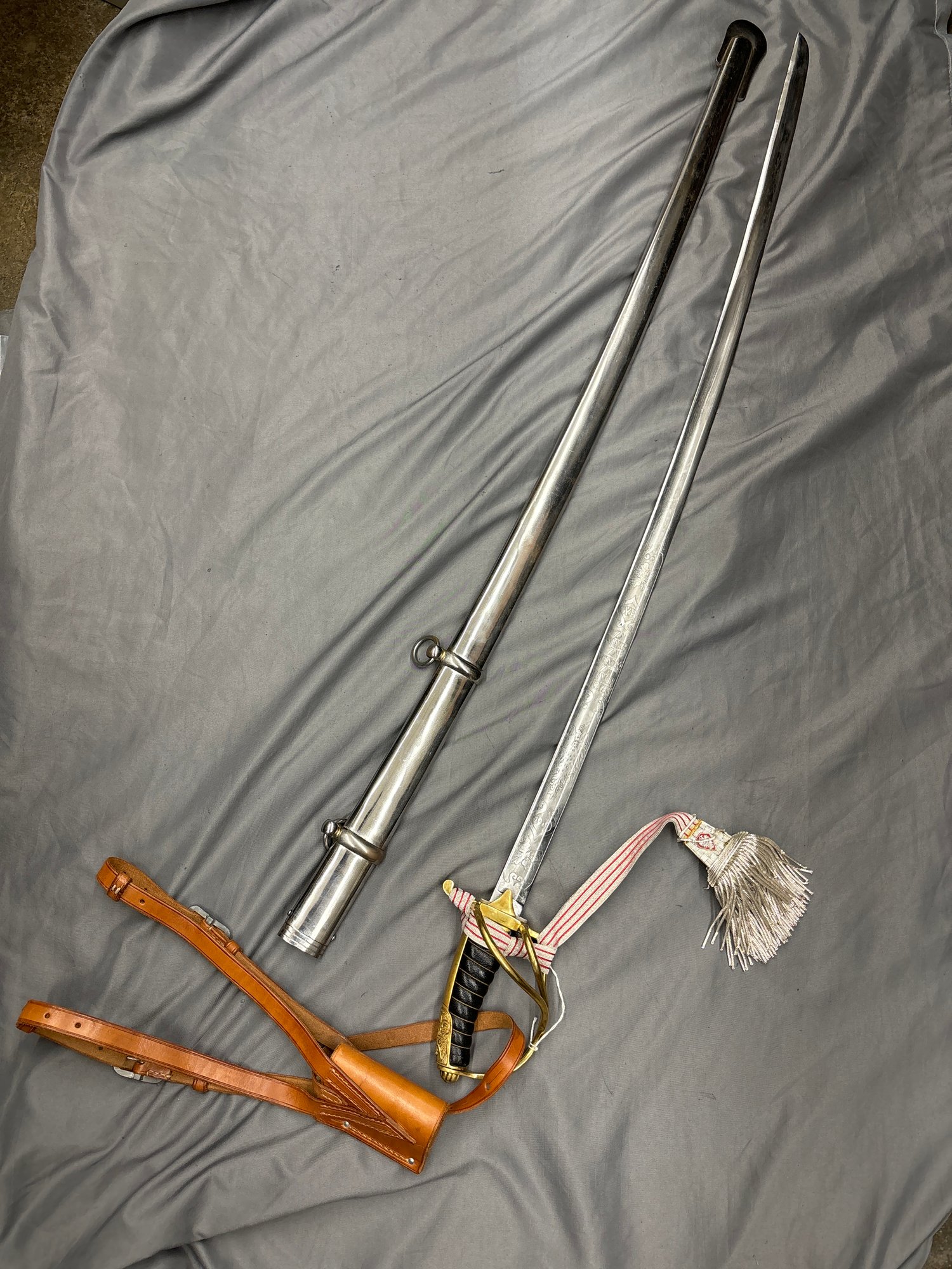 REPRODUCTION POLISH MILITARY SWORD WITH LEATHER CARRIER #3457 ...