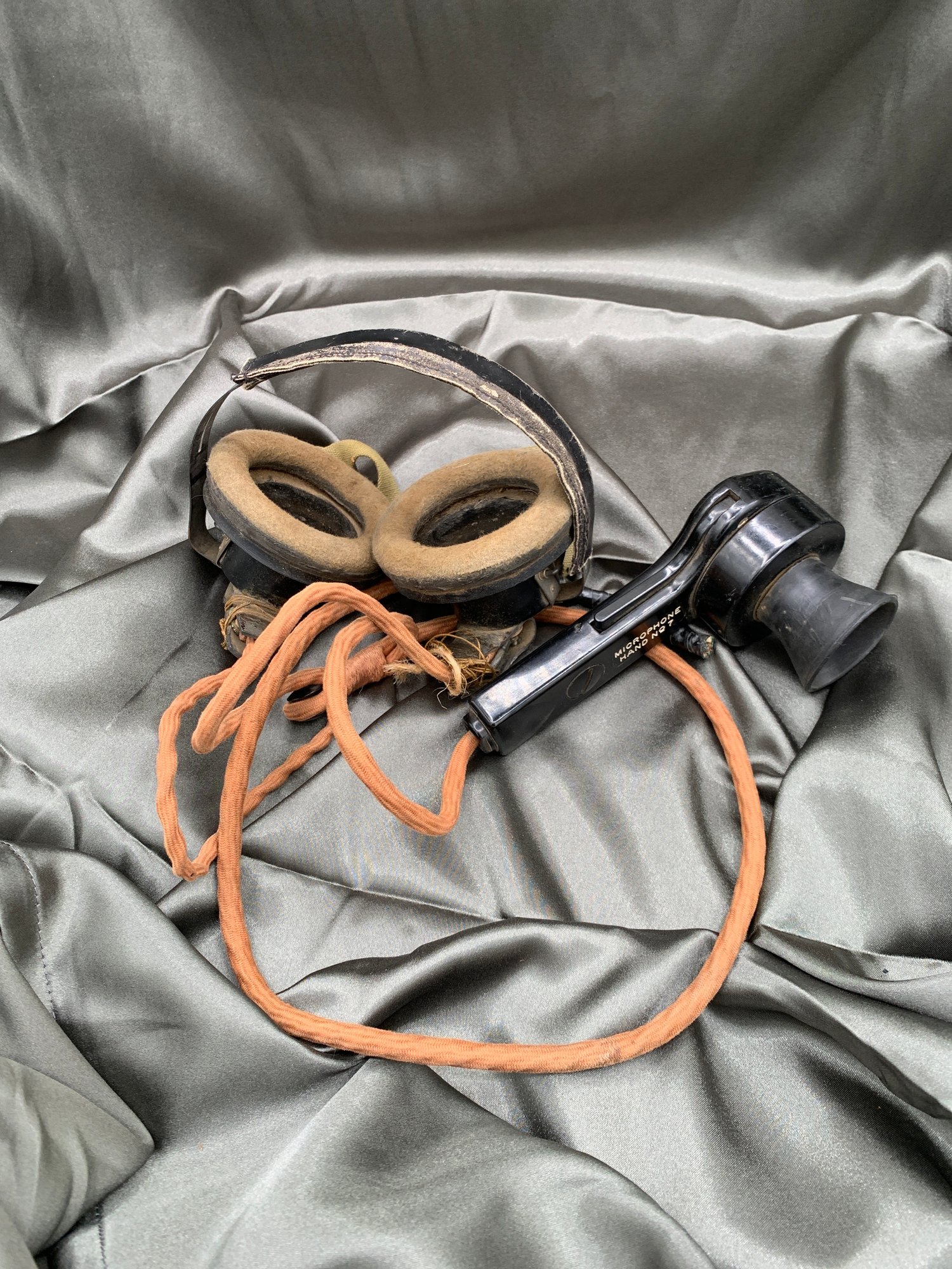 WW2 British Microphone And Headset #1304 | Auctionninja.com