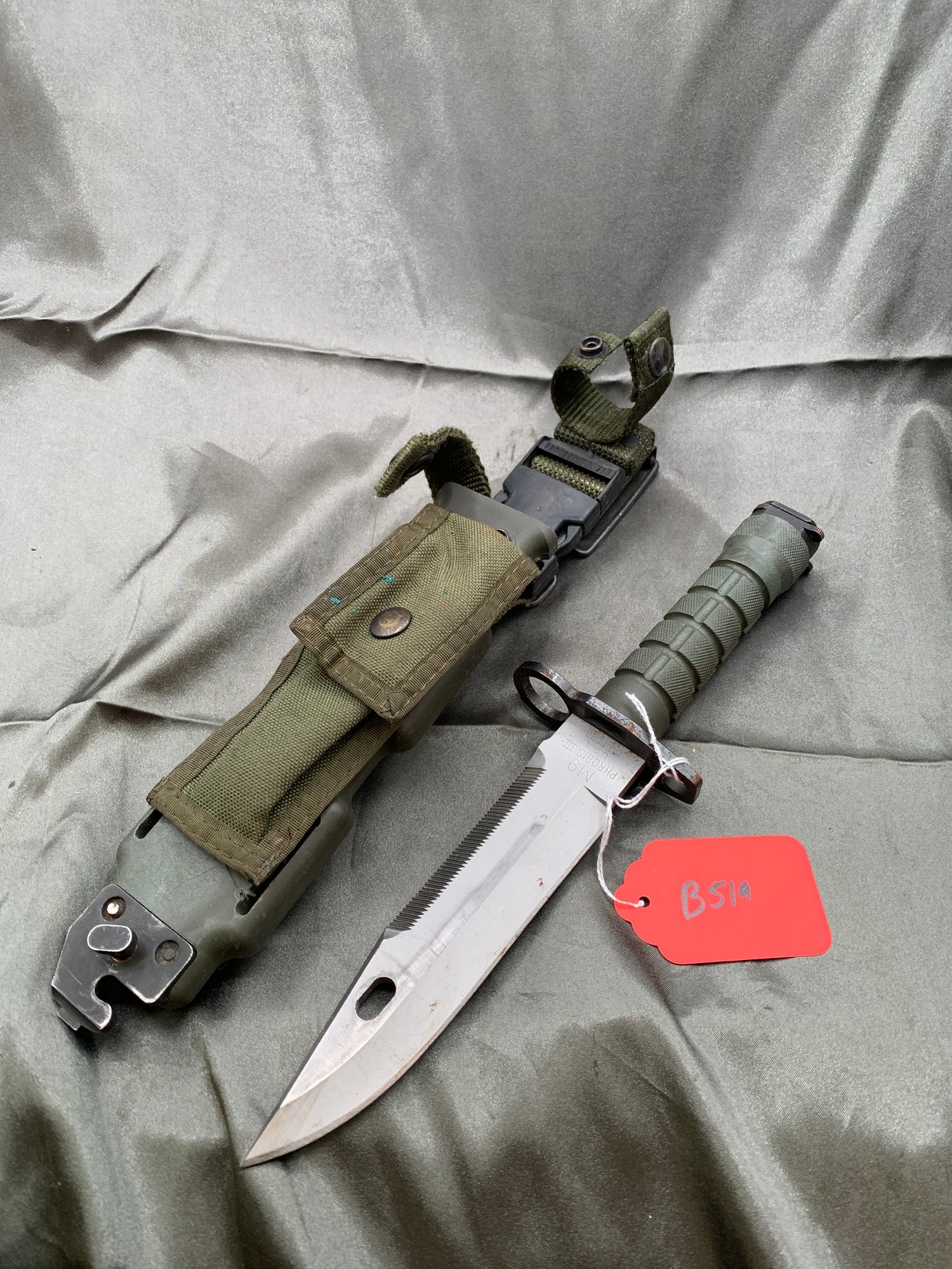 U.S. M9 BAYONET AND SCABBARD #1907 | Auctionninja.com