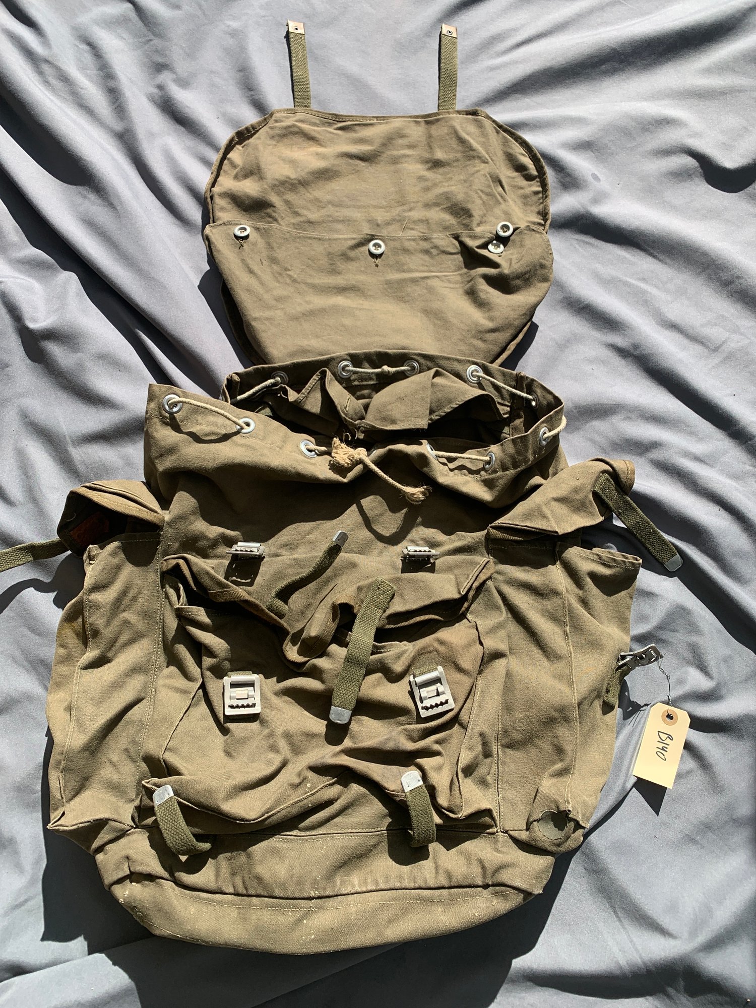 1960's WEST GERMAN OD FIELD/MOUNTAIN PACK #1702 | Auctionninja.com