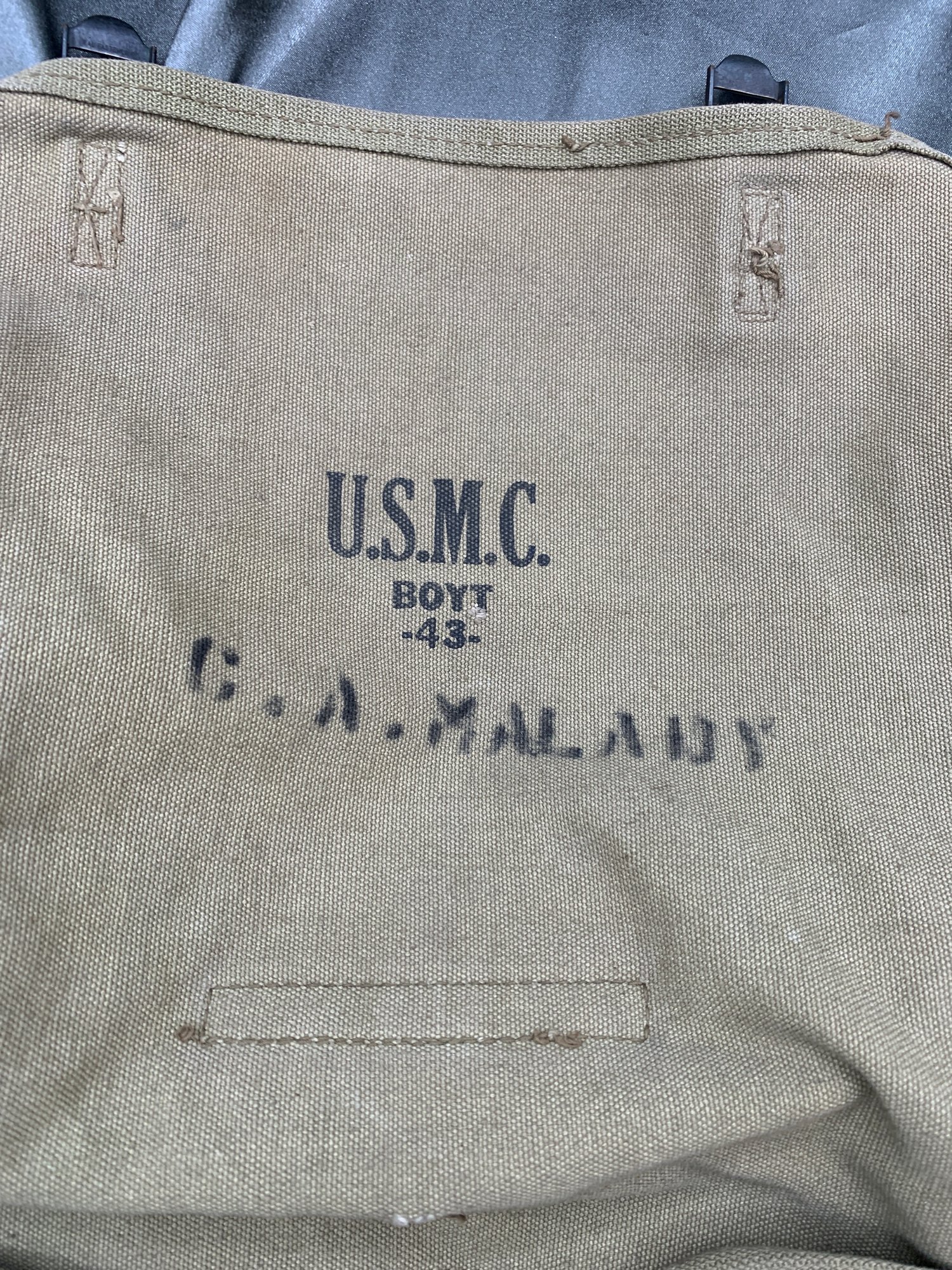 WWII U.S. MARINE CORPS UPPER PACK #1704 | Auctionninja.com