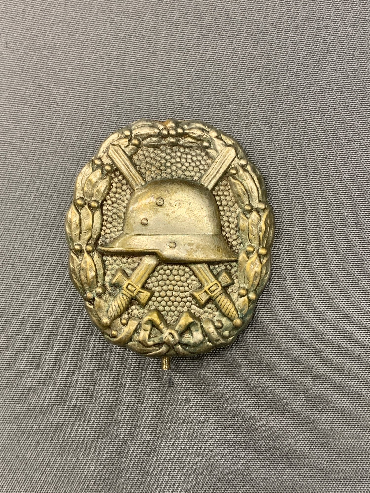 WW1 GERMAN WOUND BADGE IN SILVER #2298 | Auctionninja.com