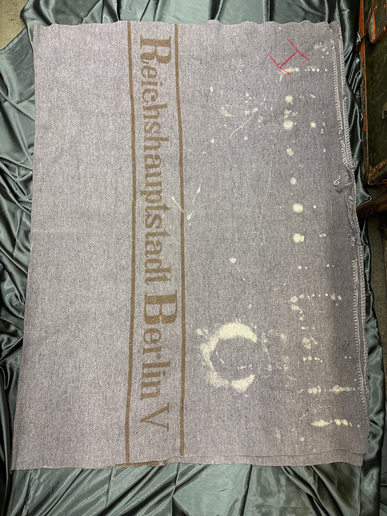 WW2 GERMAN BLANKET #3532 | Auctionninja.com