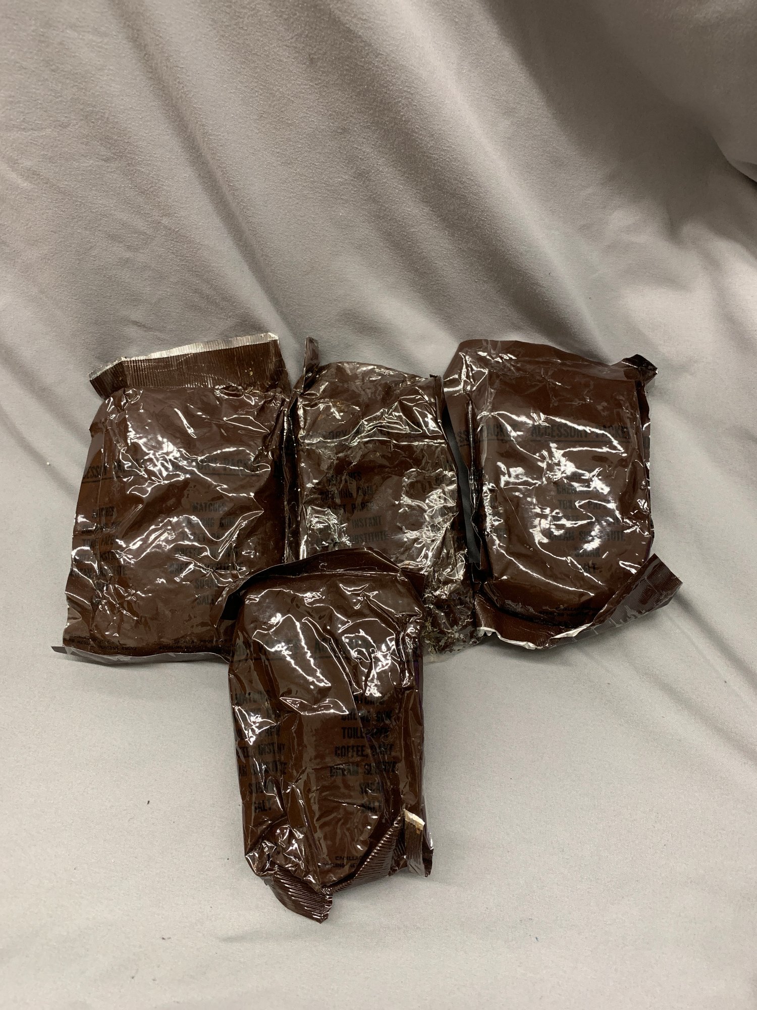 VIETNAM ERA U.S. RATION ACCESSORY PACKS #2779 | Auctionninja.com