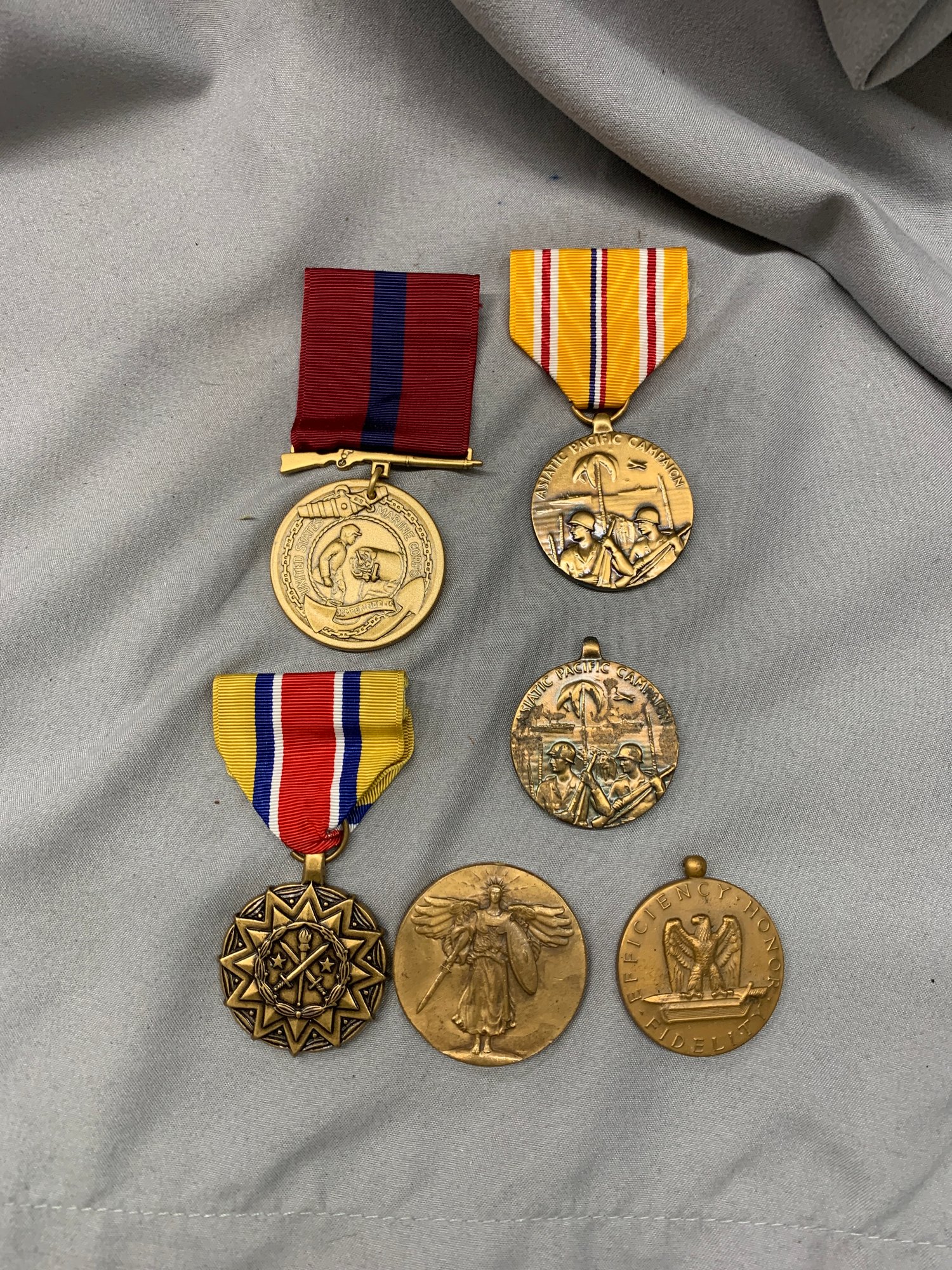 COLLECTION OF U.S. MILITARY MEDALS #2798 | Auctionninja.com
