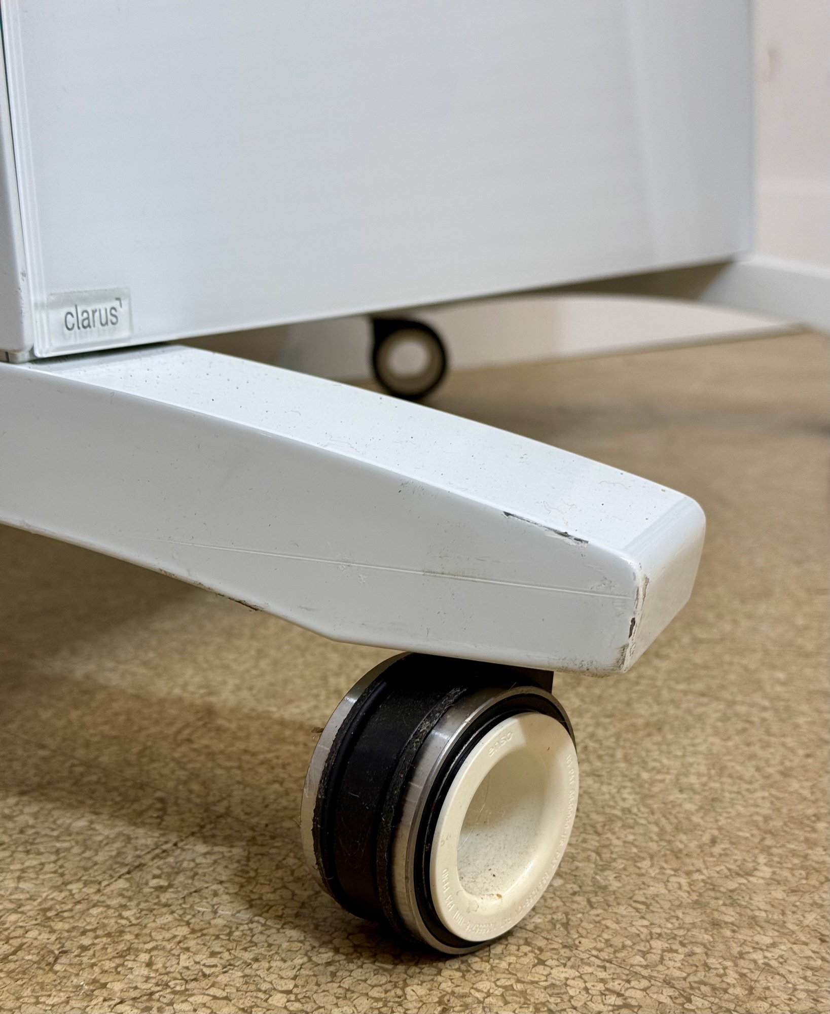 Clarus "Go! Mobile" Whiteboard #10612 | Auctionninja.com