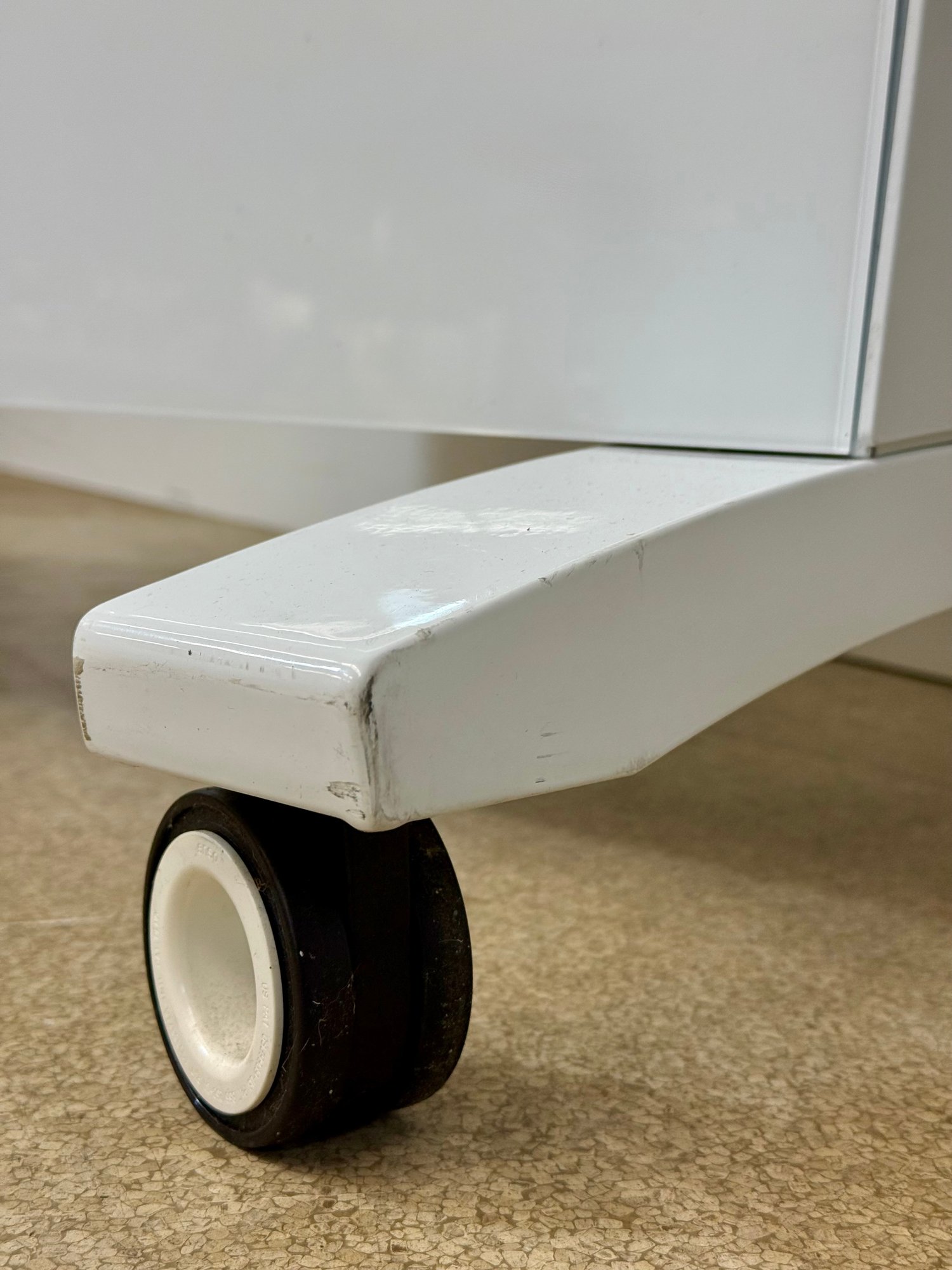 Clarus "Go! Mobile" Whiteboard #10612 | Auctionninja.com