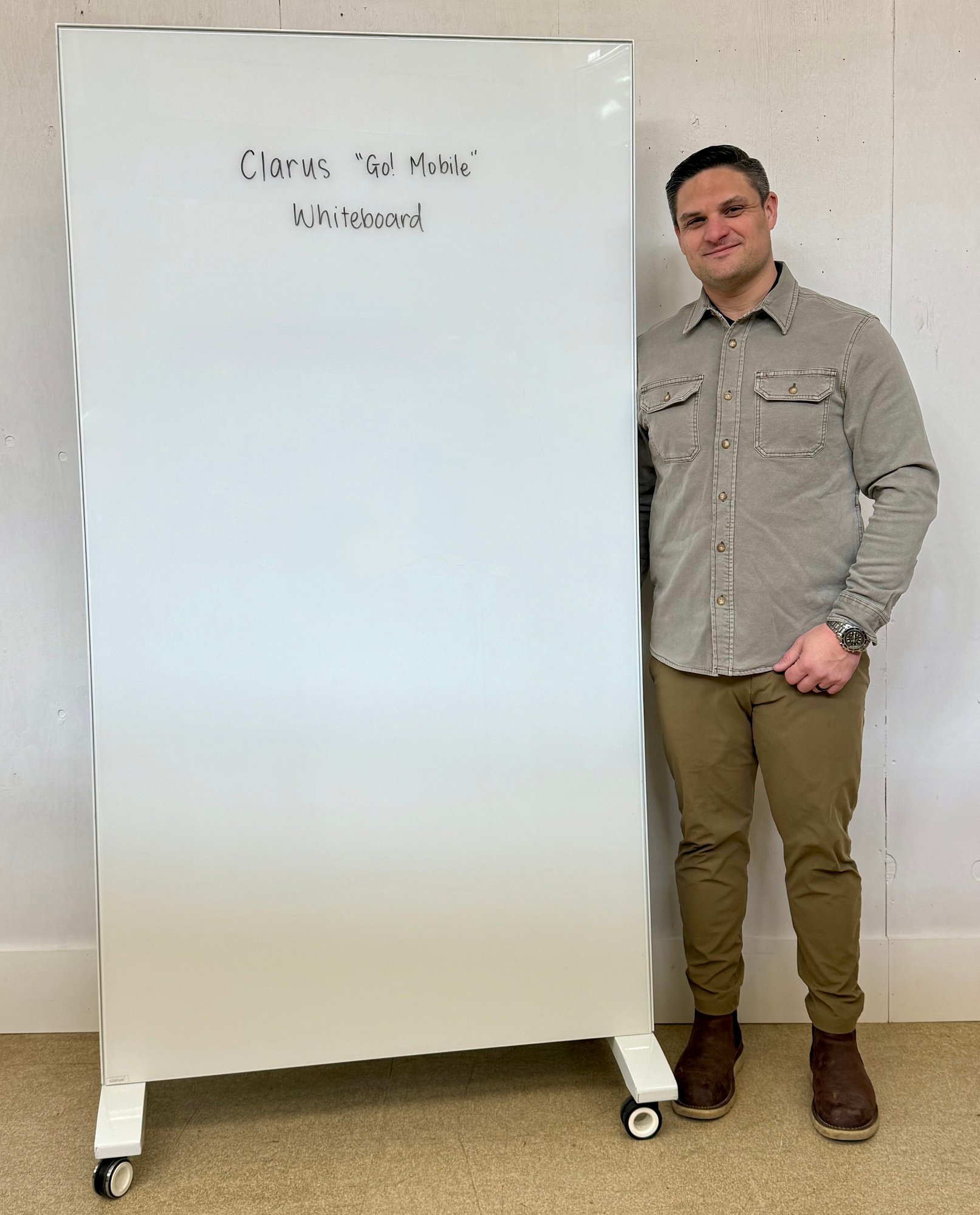 Clarus "Go! Mobile" Whiteboard #10612 | Auctionninja.com