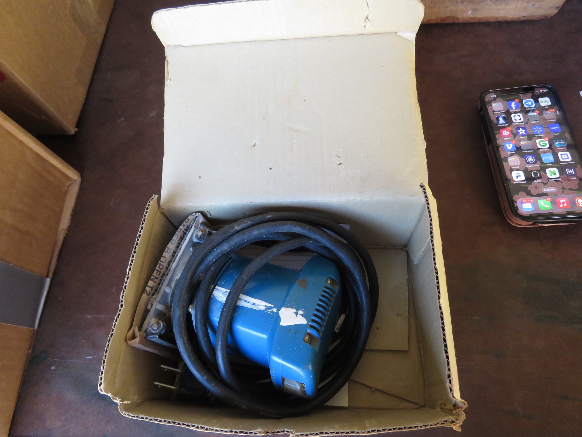 Ryobi Super Sander Finish Sander W Box #2968 | Auctionninja.com