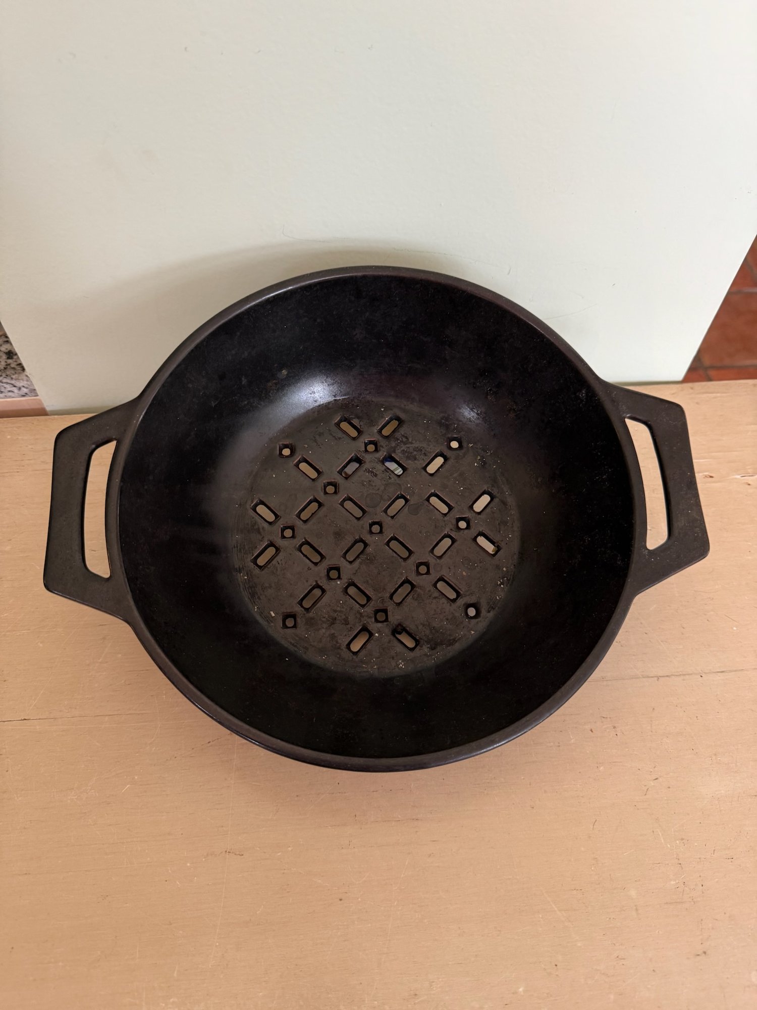 Dutch Oven Rack Insert #1124 | Auctionninja.com