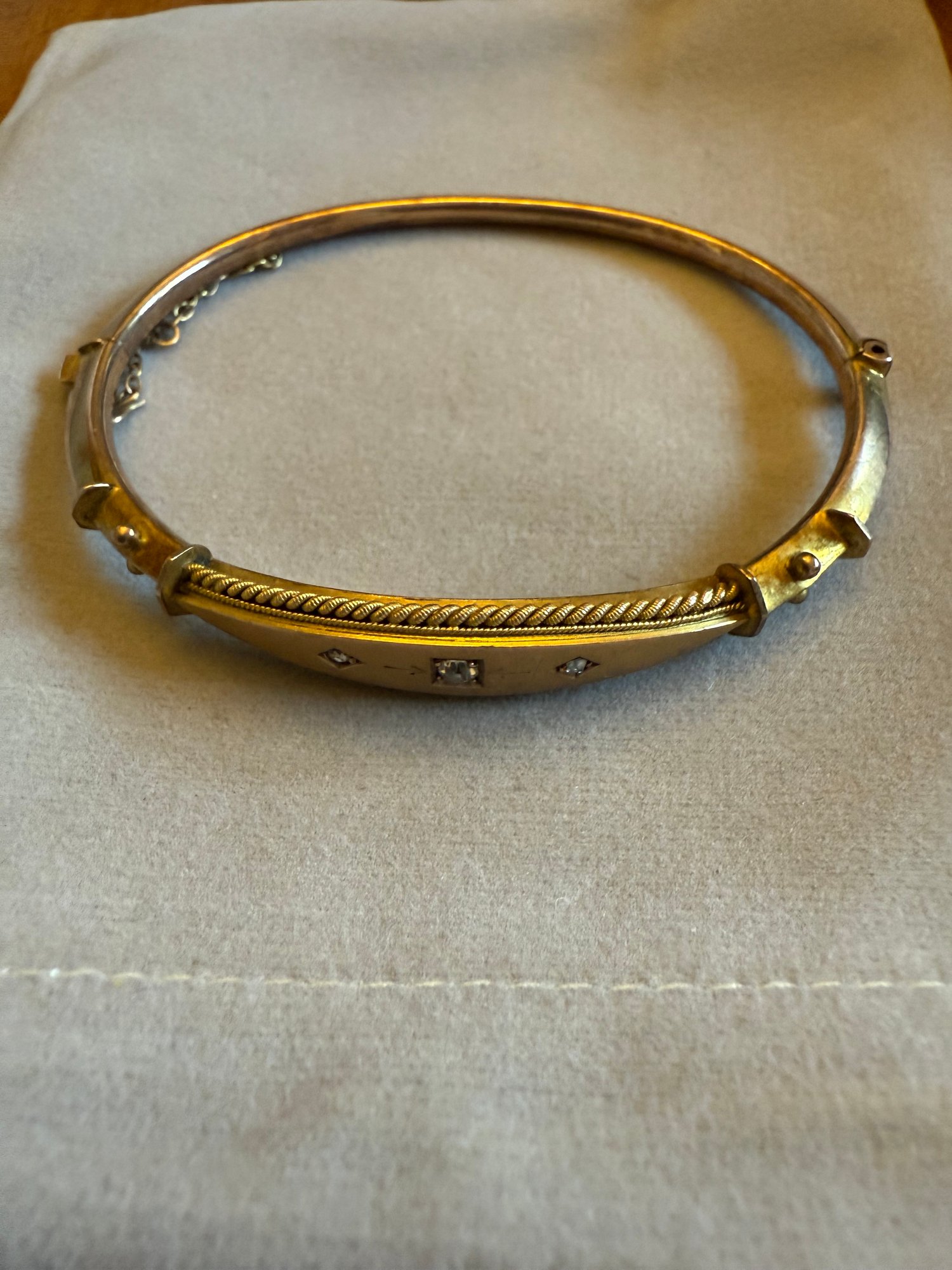 Antique 9 CT Gold Bangle Bracelet #1589 | Auctionninja.com
