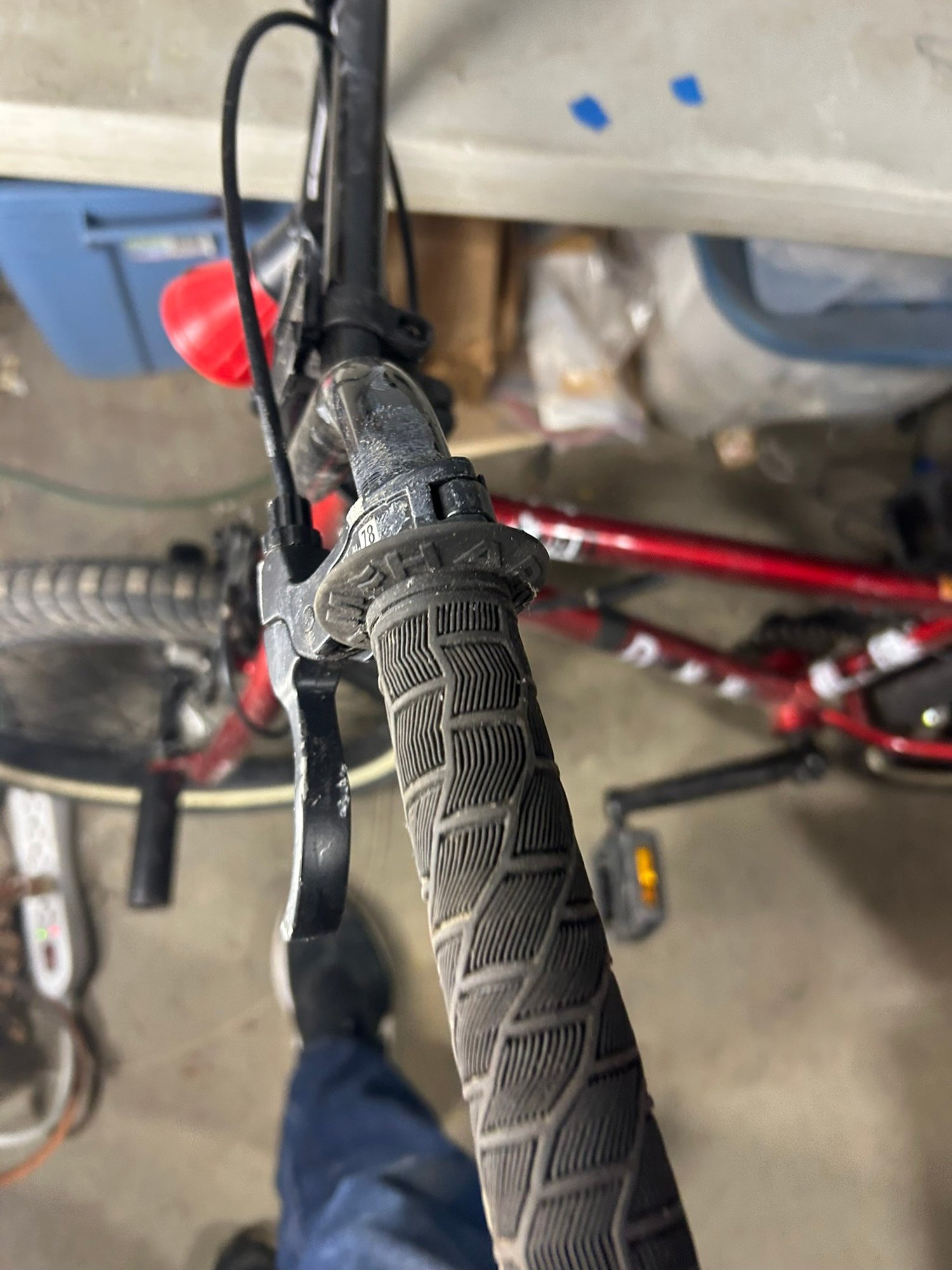 Red Haro Downtown DLX BMX Bike #5519 | Auctionninja.com