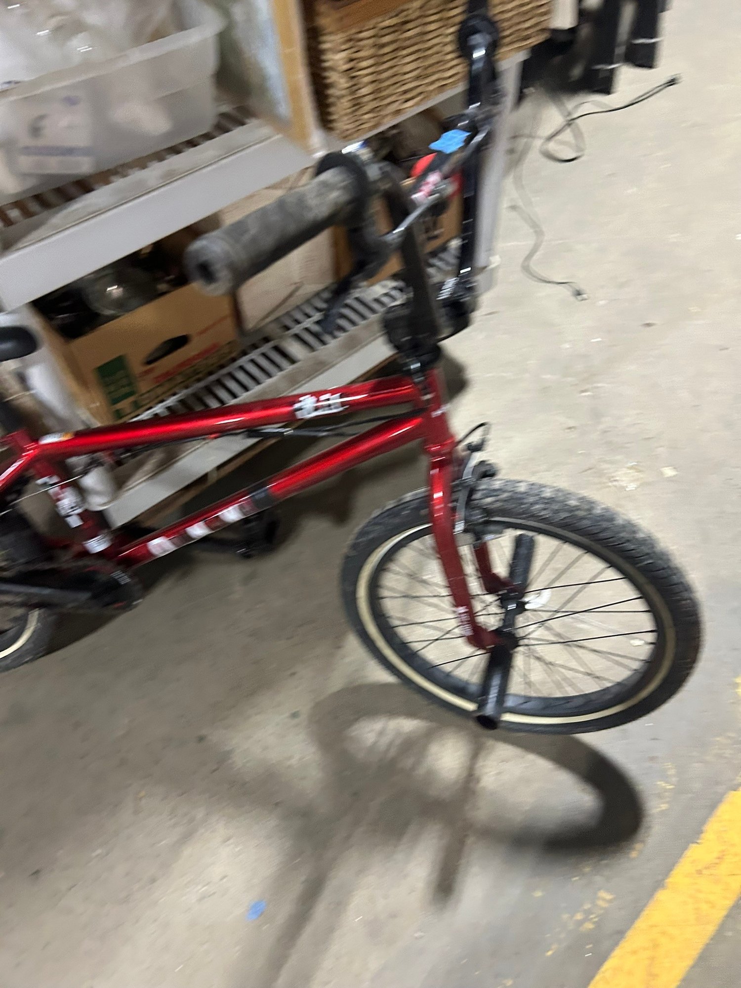 Red Haro Downtown DLX BMX Bike #5519 | Auctionninja.com