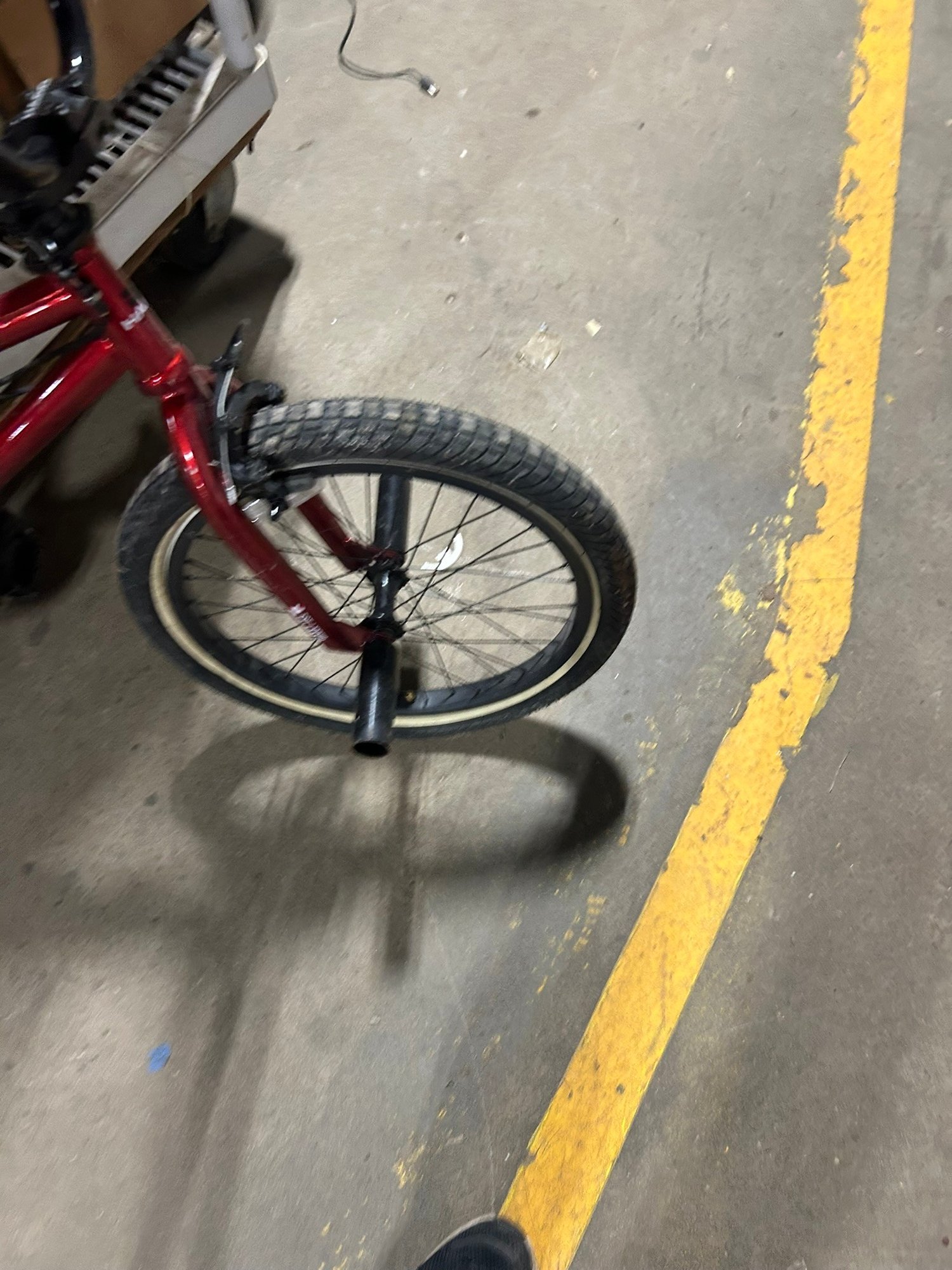 Red Haro Downtown DLX BMX Bike #5519 | Auctionninja.com