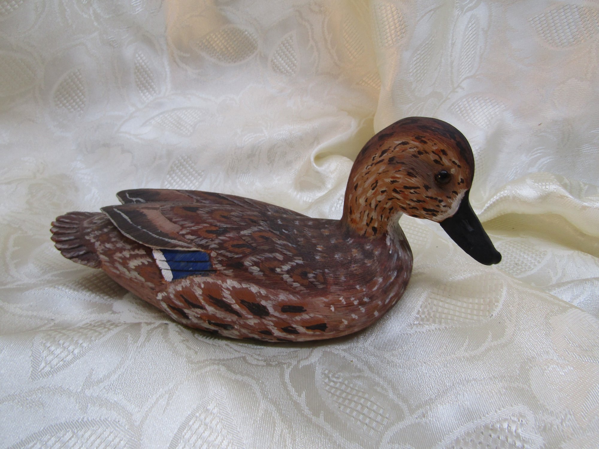 VINTAGE SIGNED CARVED DECOY DUCK #13097 | Auctionninja.com