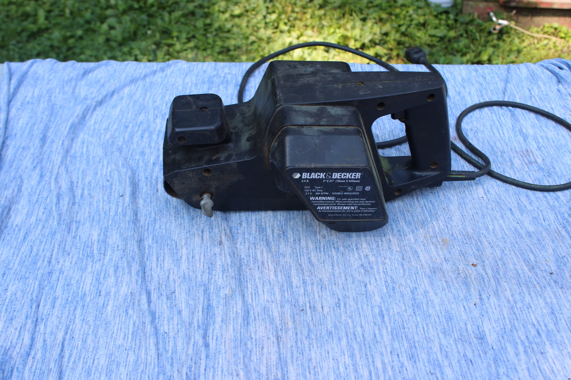 BLACK & DECKER BELT SANDER TYPE 1 #8277 | Auctionninja.com