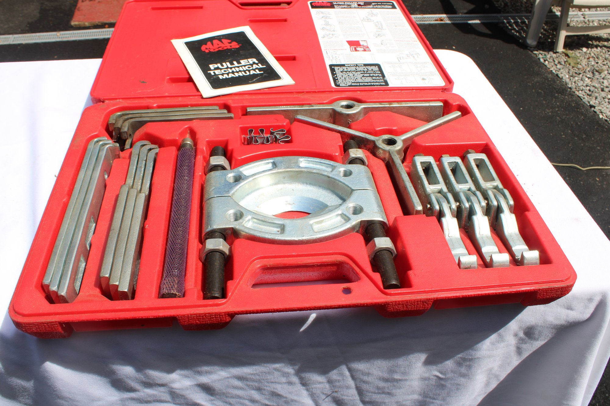 Mac Tools 10 Ton Puller Set #8995 | Auctionninja.com