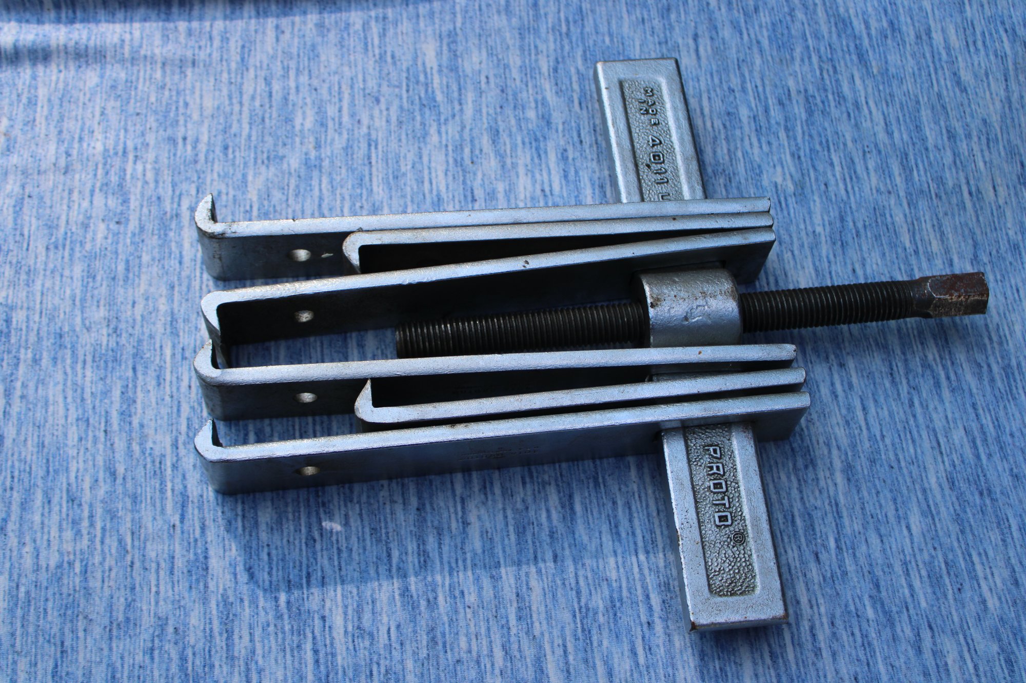 Heavy Duty Proto 4011 Puller Set #9026 | Auctionninja.com