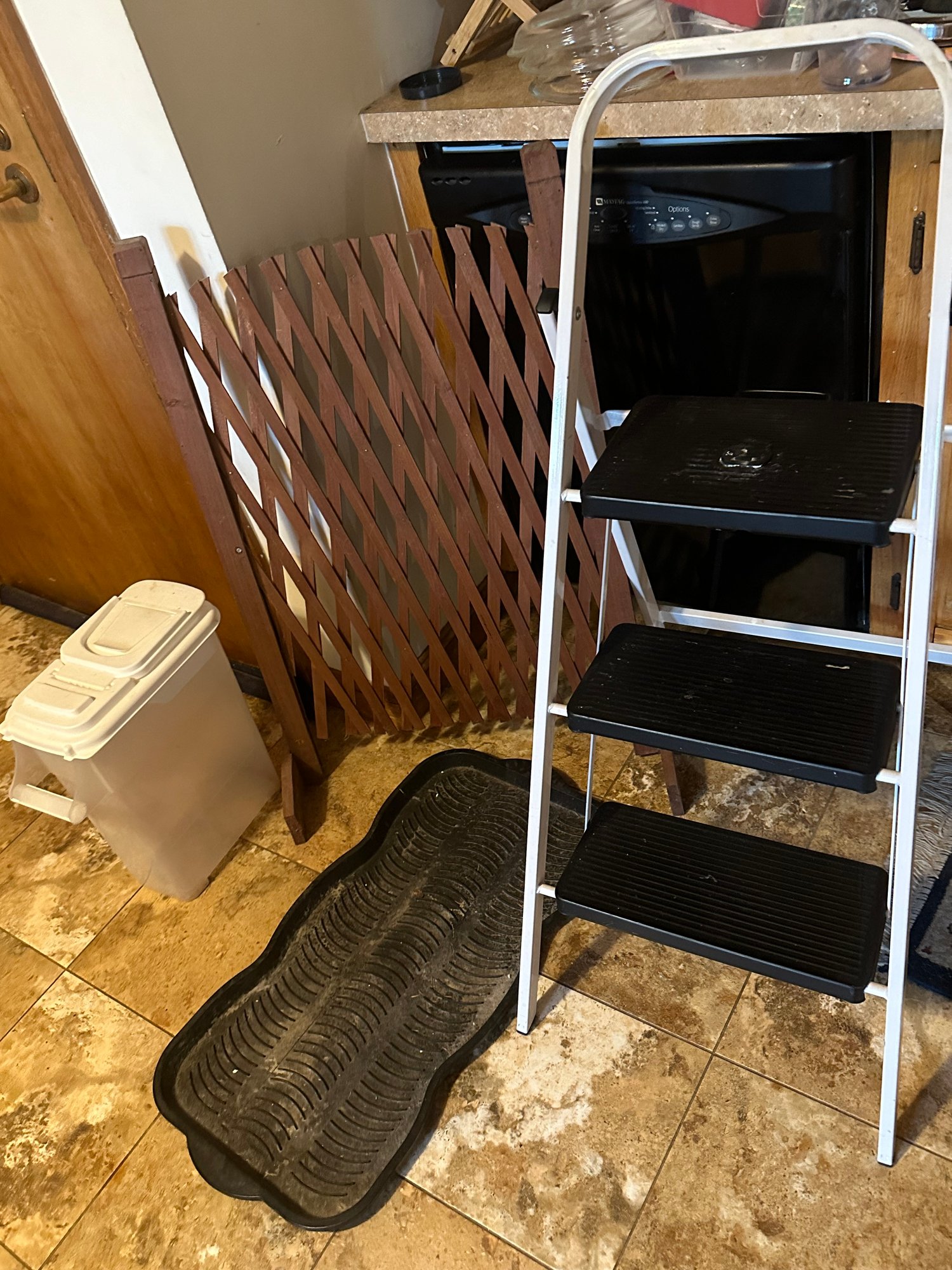 Step Stool, Dog/cat Food Container, Shoe Mat, Wood Gate #3524 ...