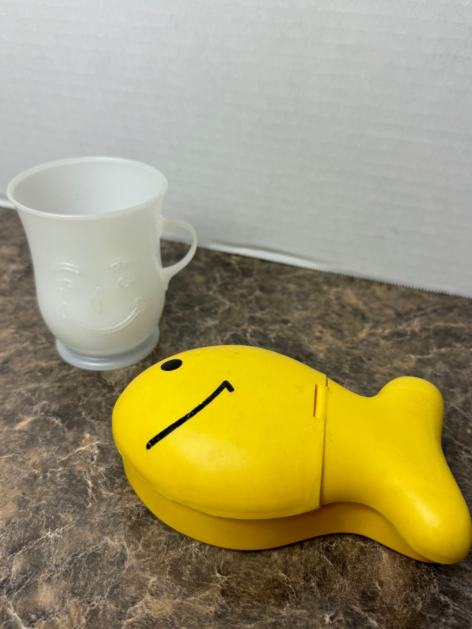 Pop Culture Plastic Containers - Goldfish & Kool Aid Man White Cup ...
